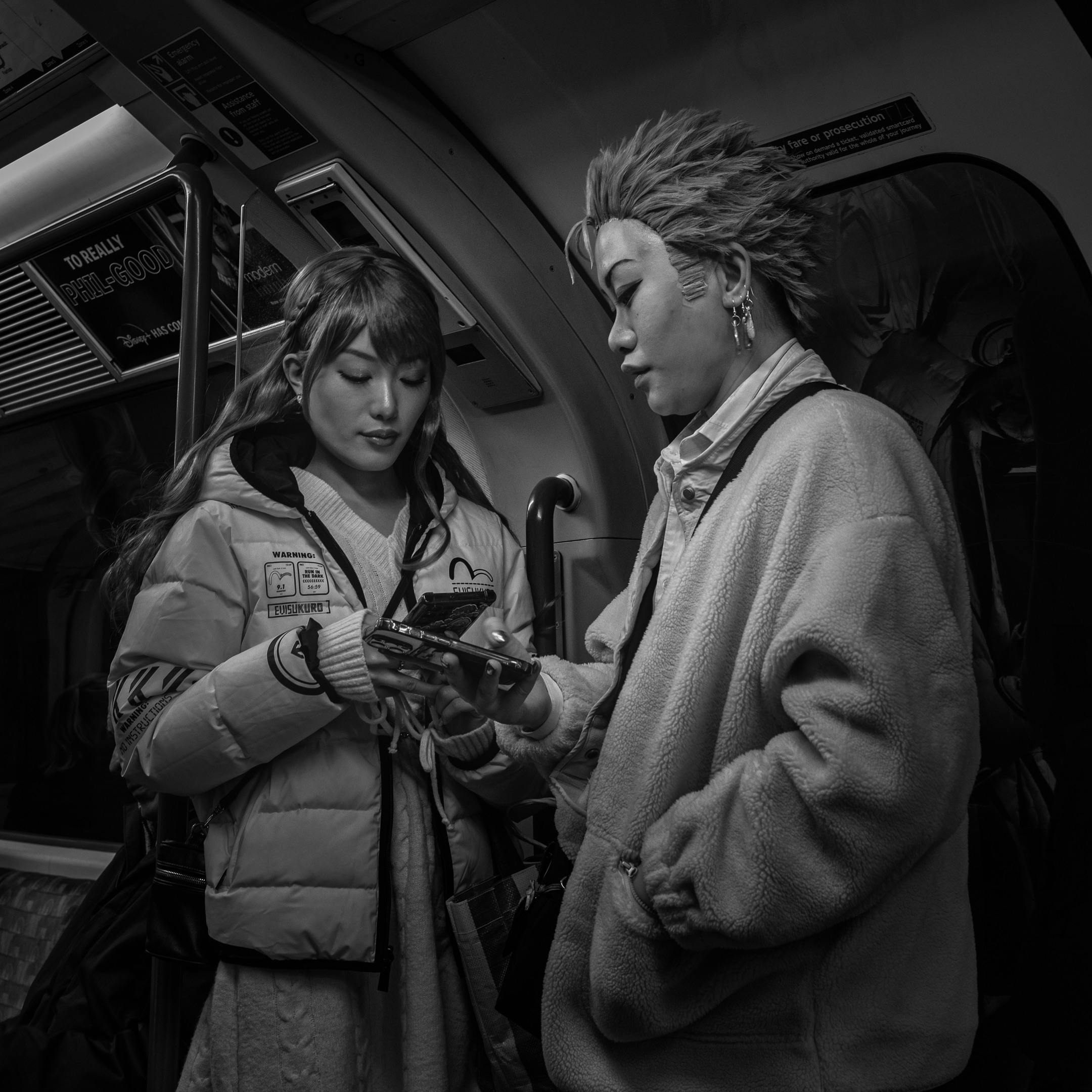 Using The Phone Photos, Download The BEST Free Using The Phone Stock ...