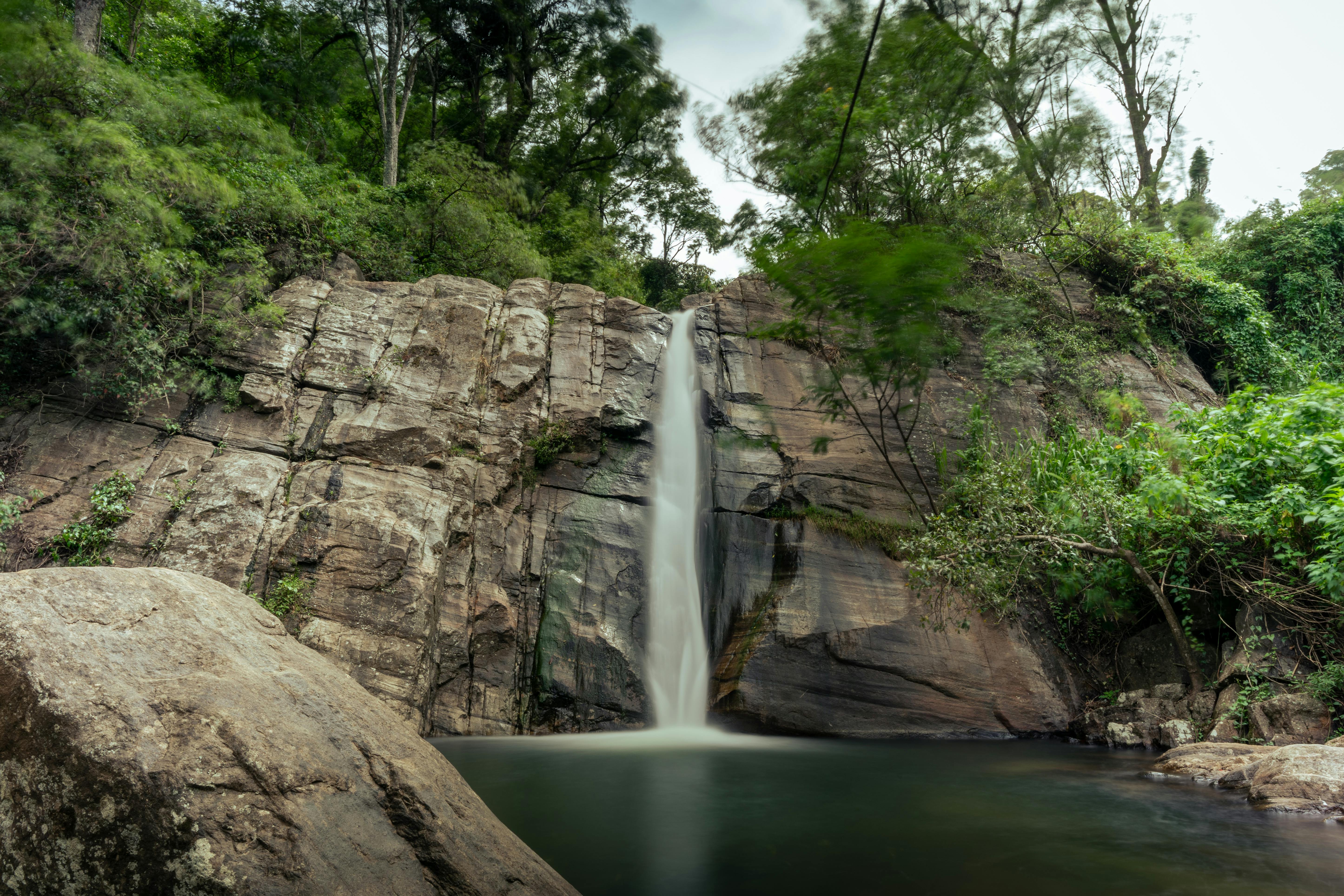 Waterfall Pics Of Less Than 2mb Photos, Download The BEST Free ...