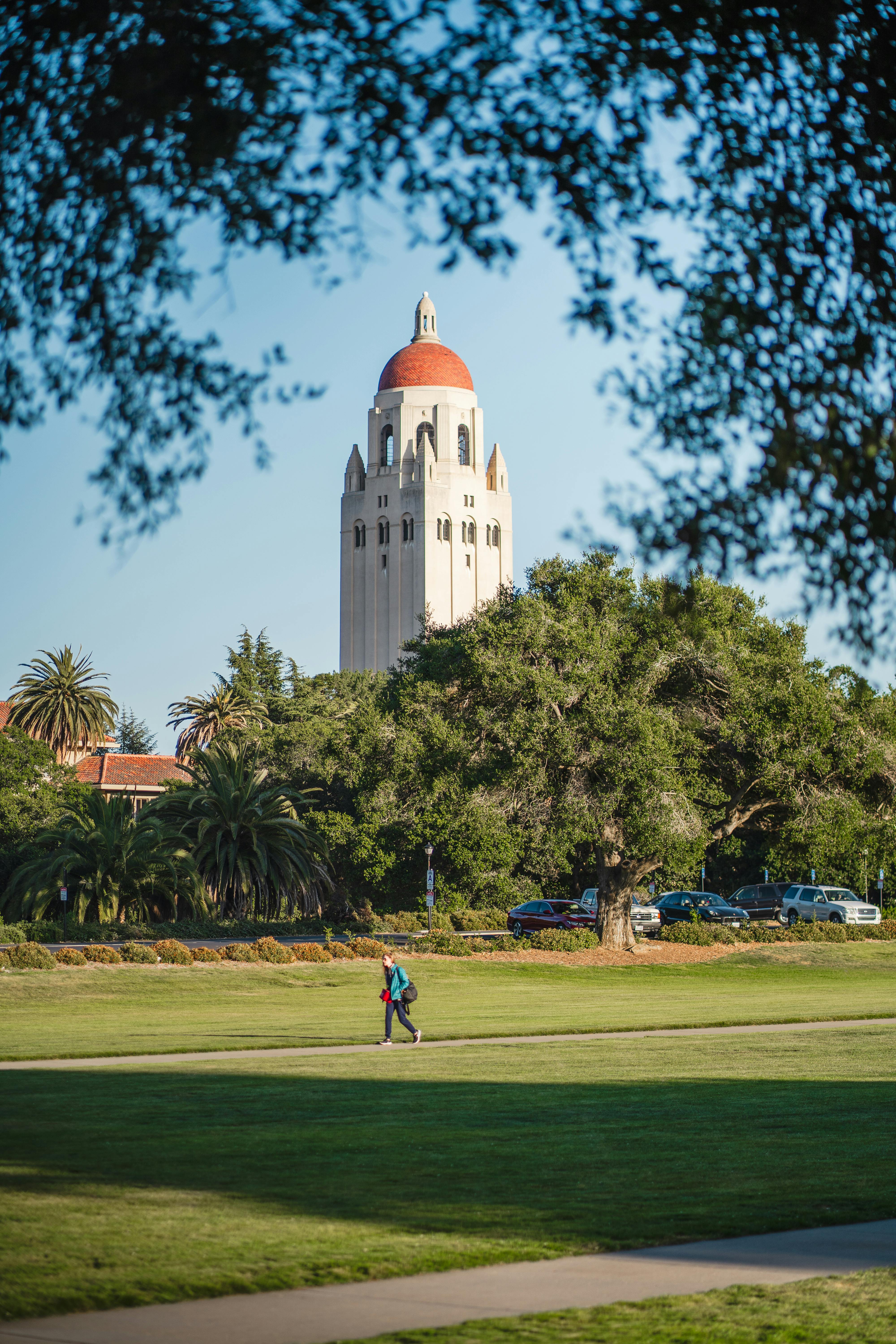 Hoover Tower and Park in Stanford in the USA · Free Stock Photo