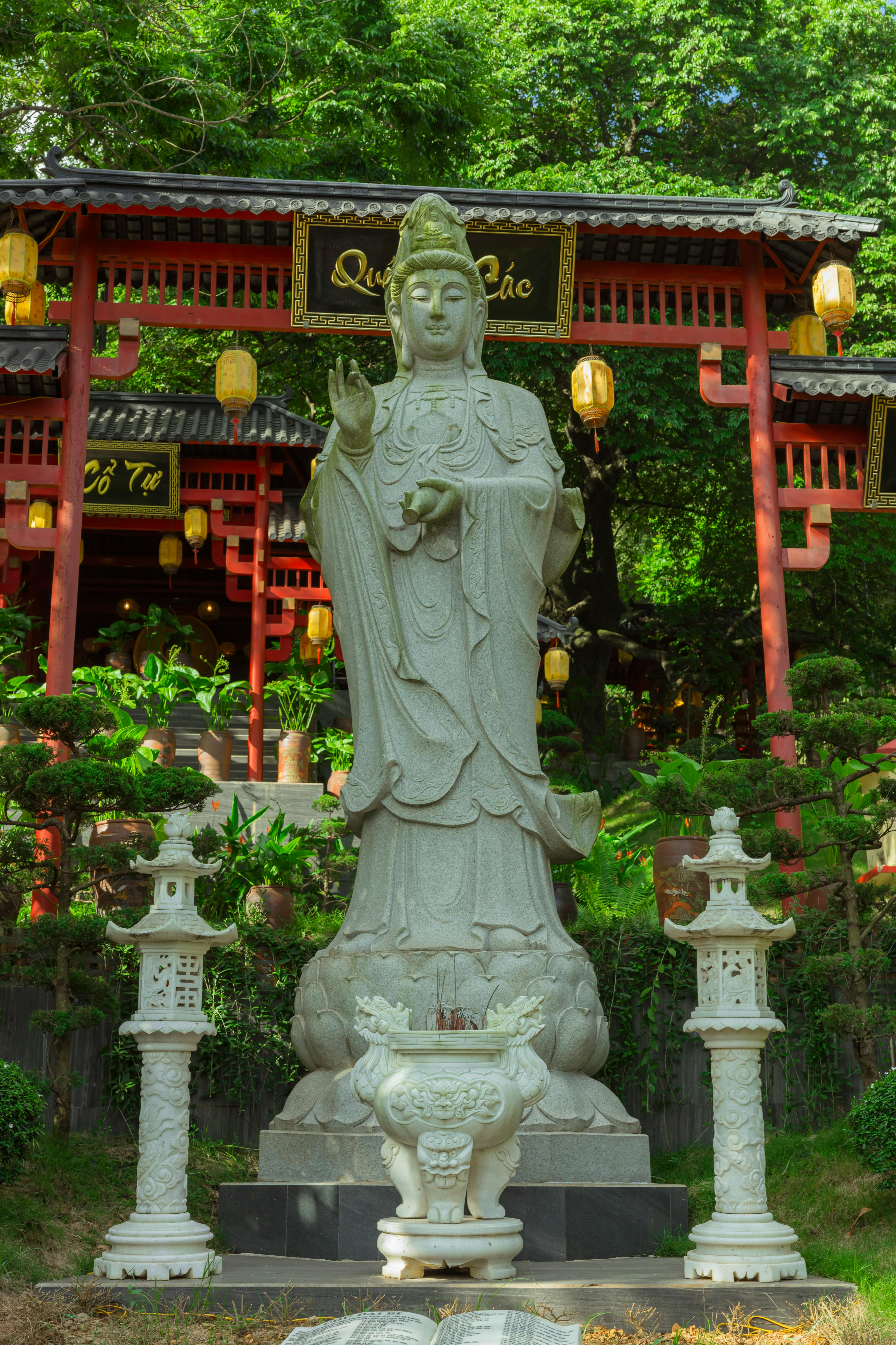 Quan The Am Photos, Download The BEST Free Quan The Am Stock Photos ...