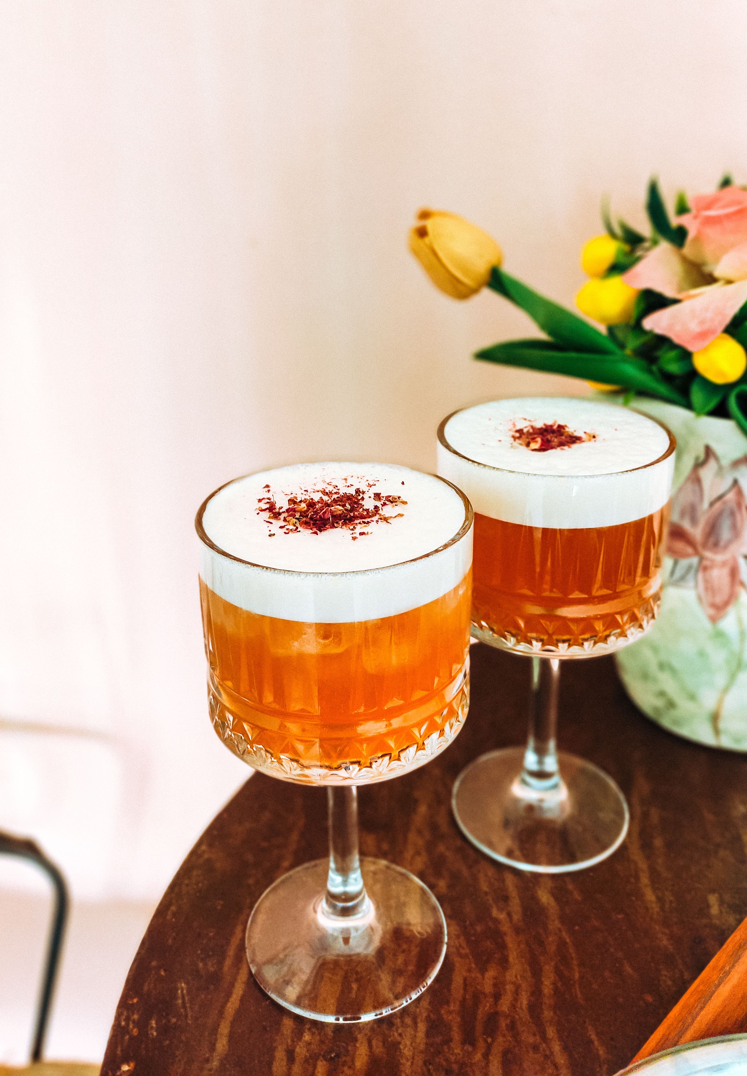 Drinks with Foams on Table · Free Stock Photo
