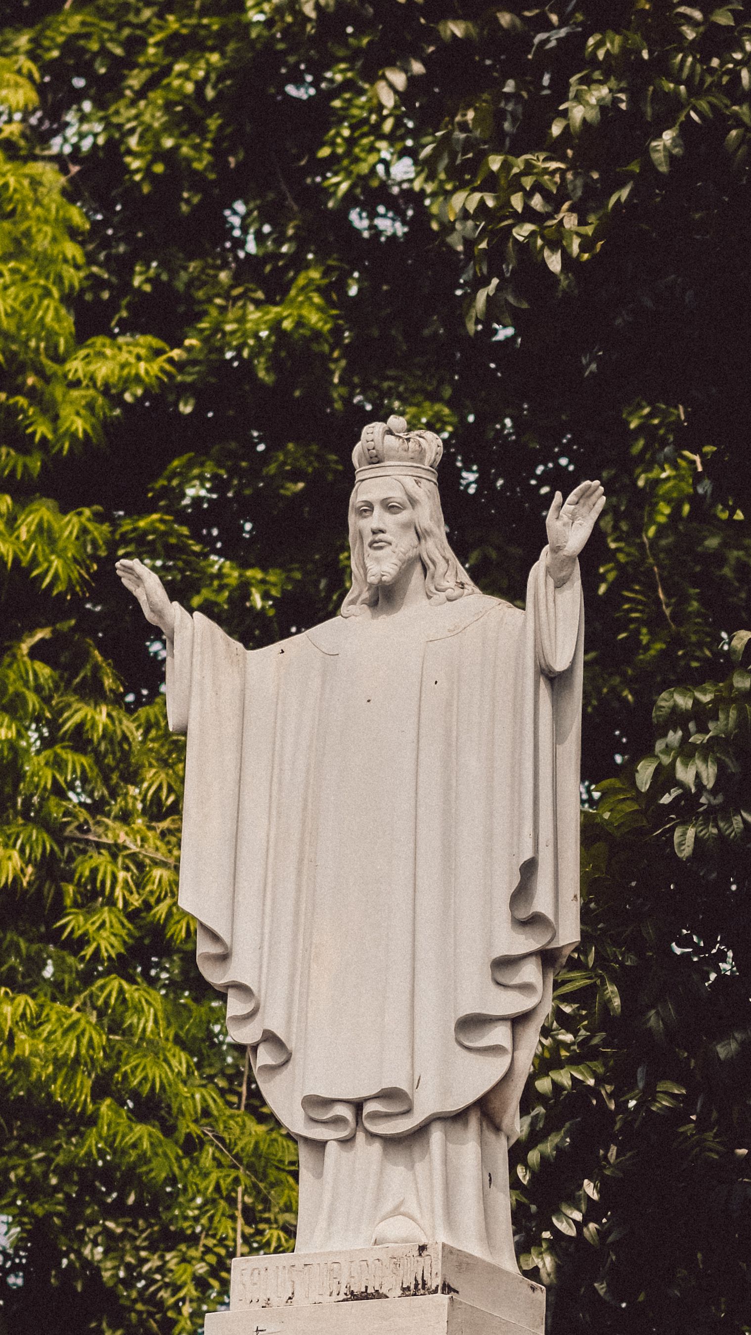 Statue of Jesus Christ among Trees · Free Stock Photo
