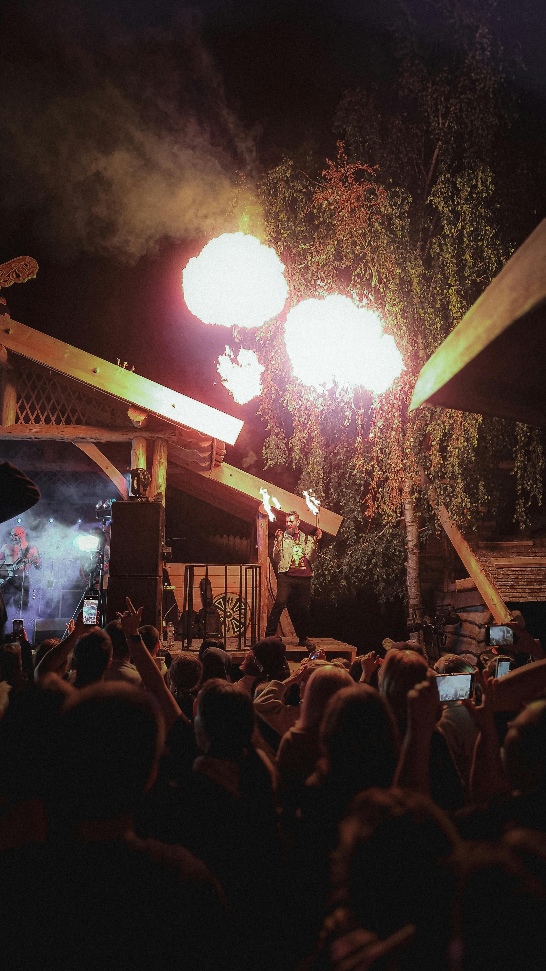 Lights at Concert · Free Stock Photo