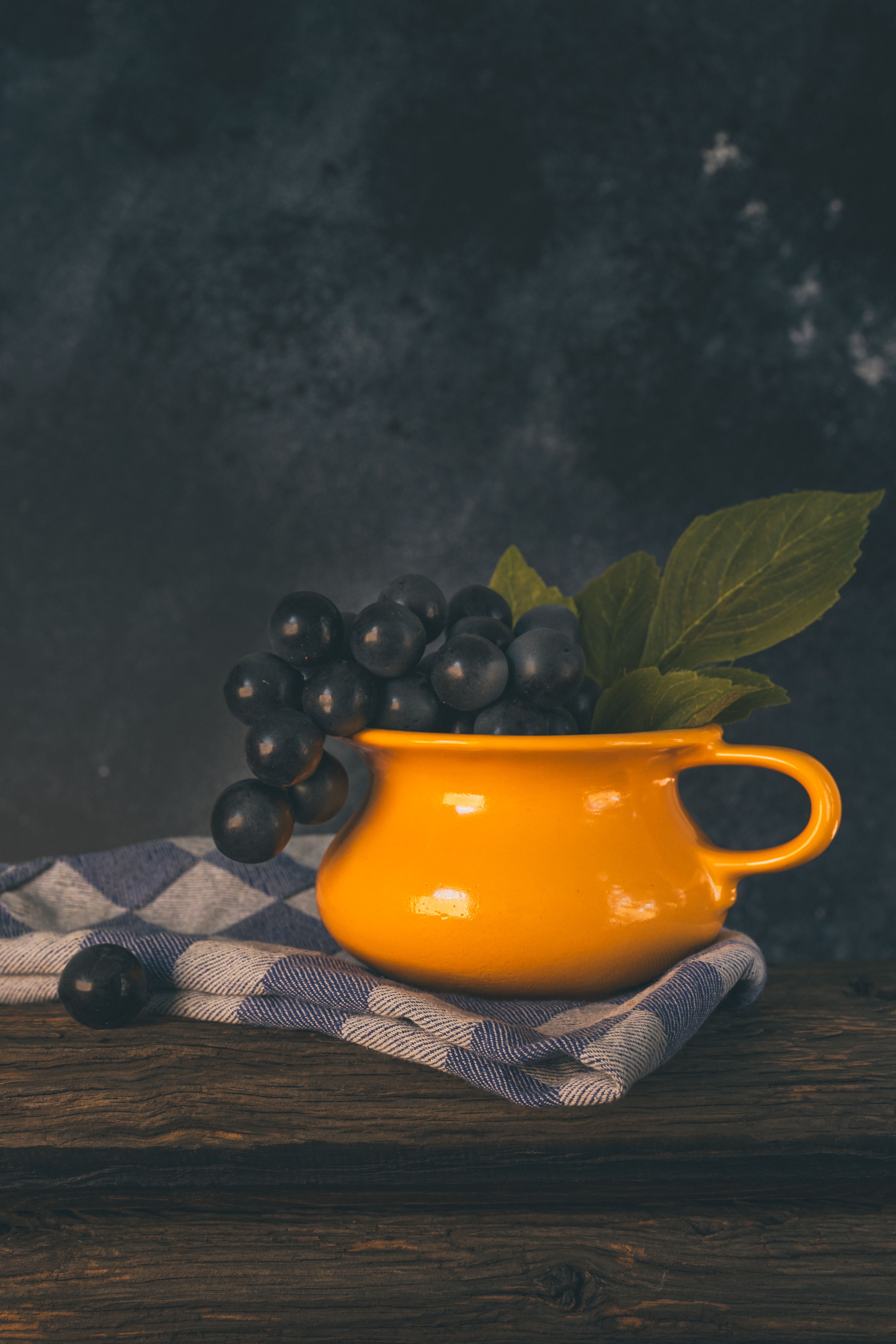 Still Life with Pot with Grapes · Free Stock Photo