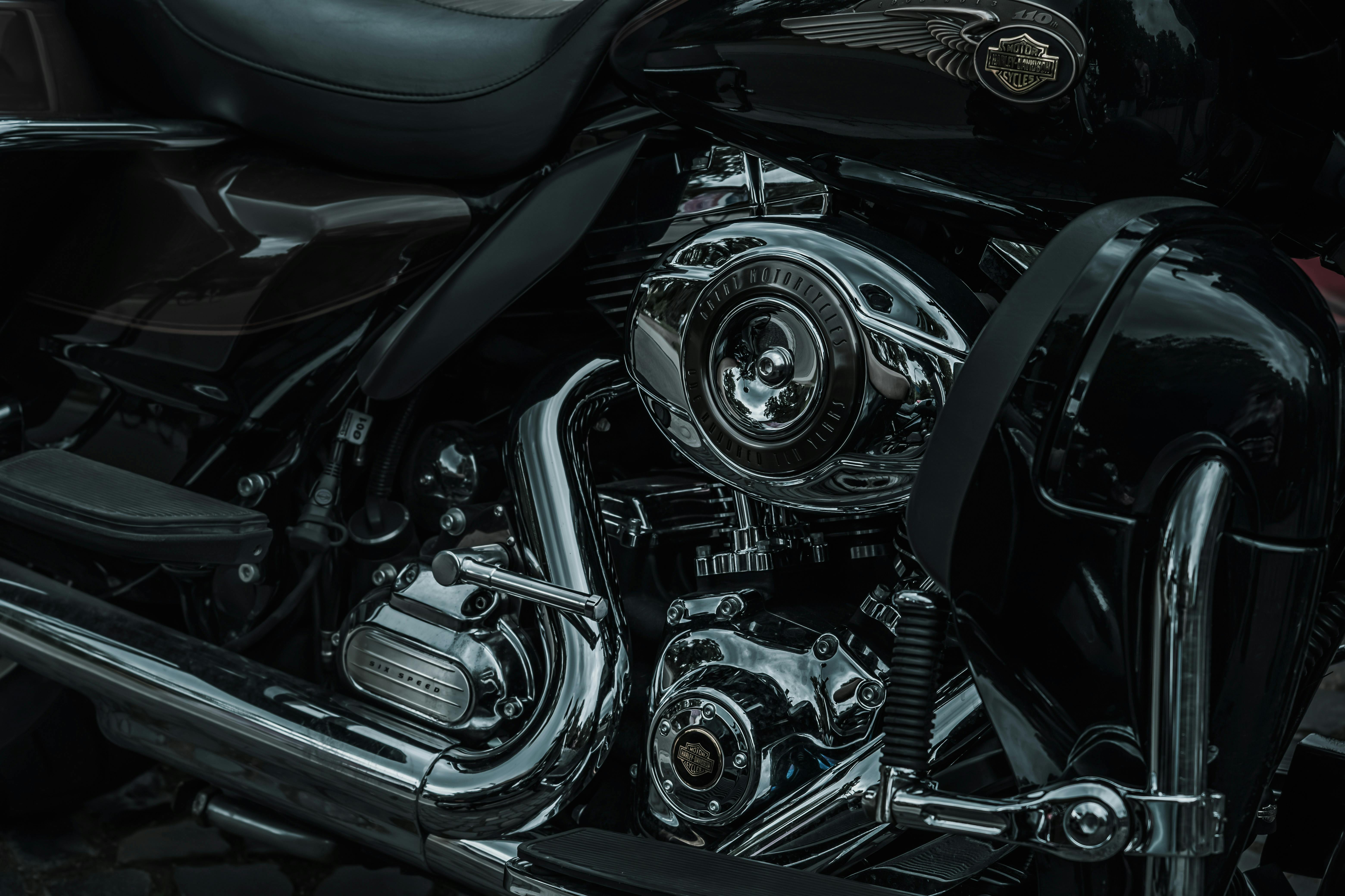 Motorcycle with Chrome Parts · Free Stock Photo