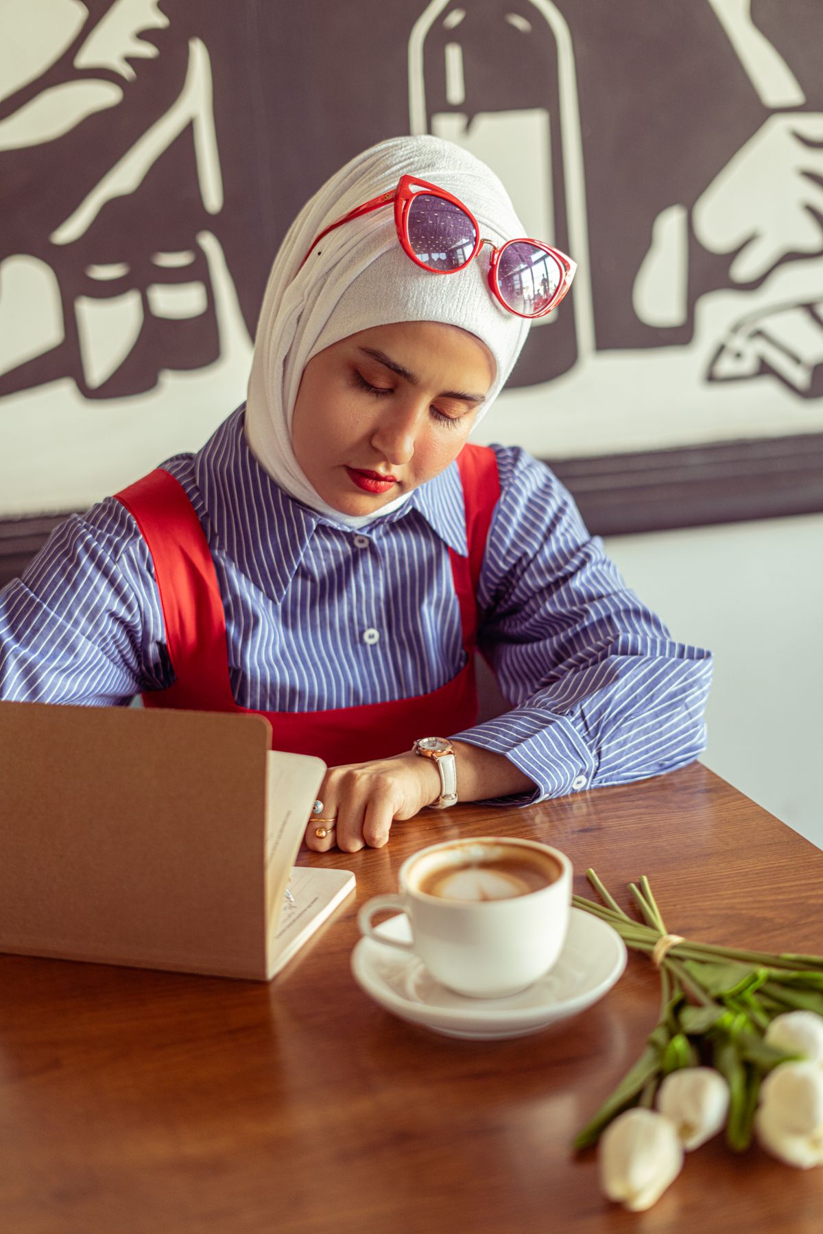 Women At Cafe Photos, Download The BEST Free Women At Cafe Stock Photos ...