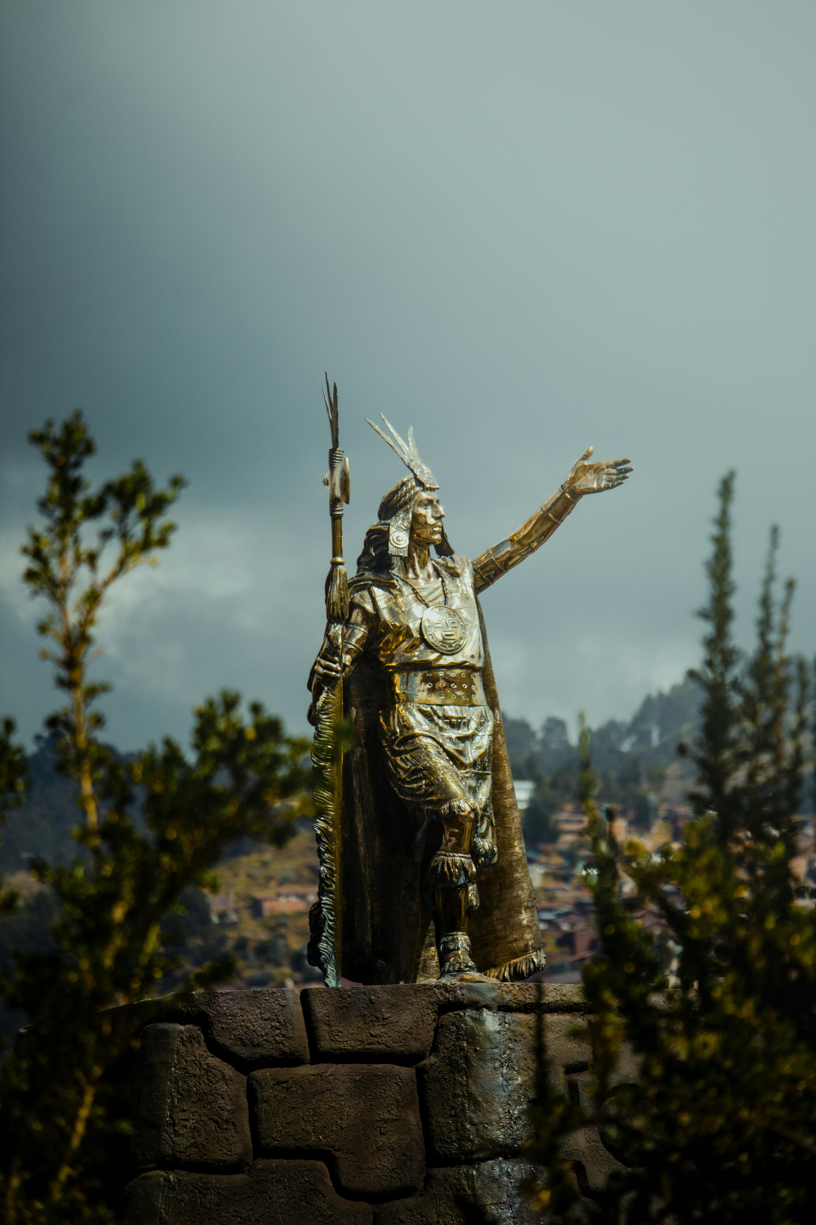 Golden Statue of Pachacuti · Free Stock Photo