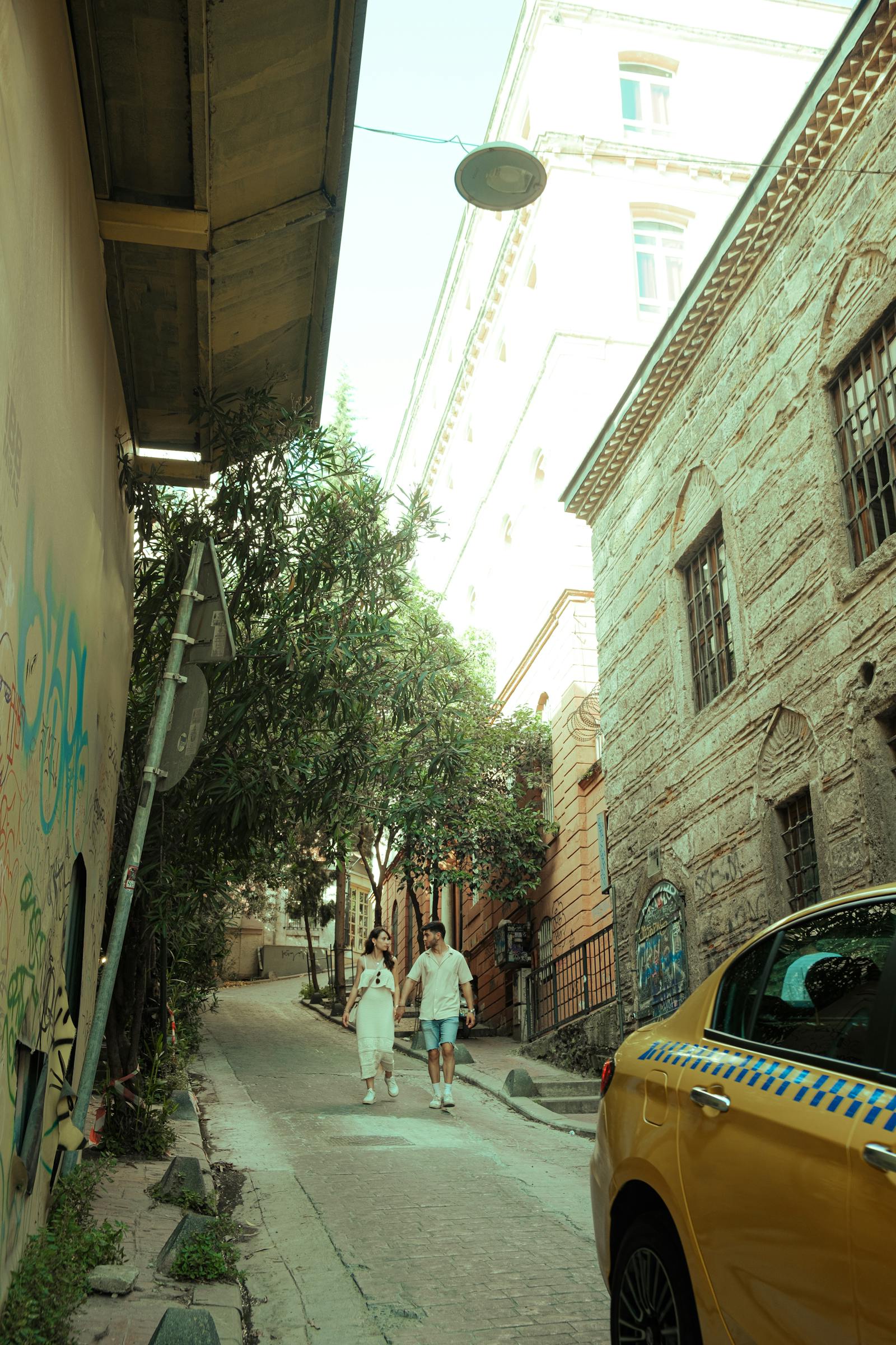 Couple Street Photos, Download The BEST Free Couple Street Stock Photos ...