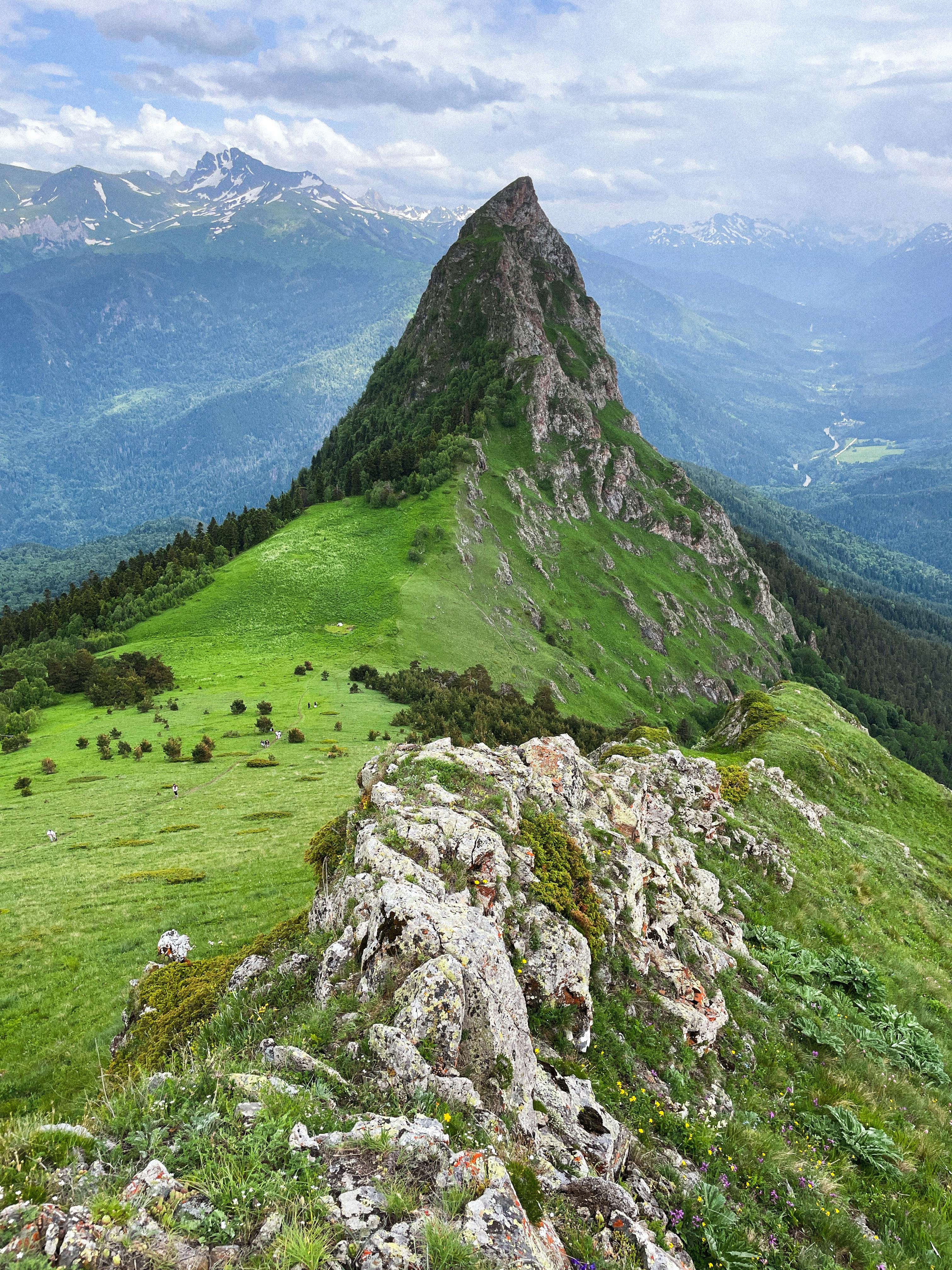 Green Mountain Ruins · Free Stock Photo