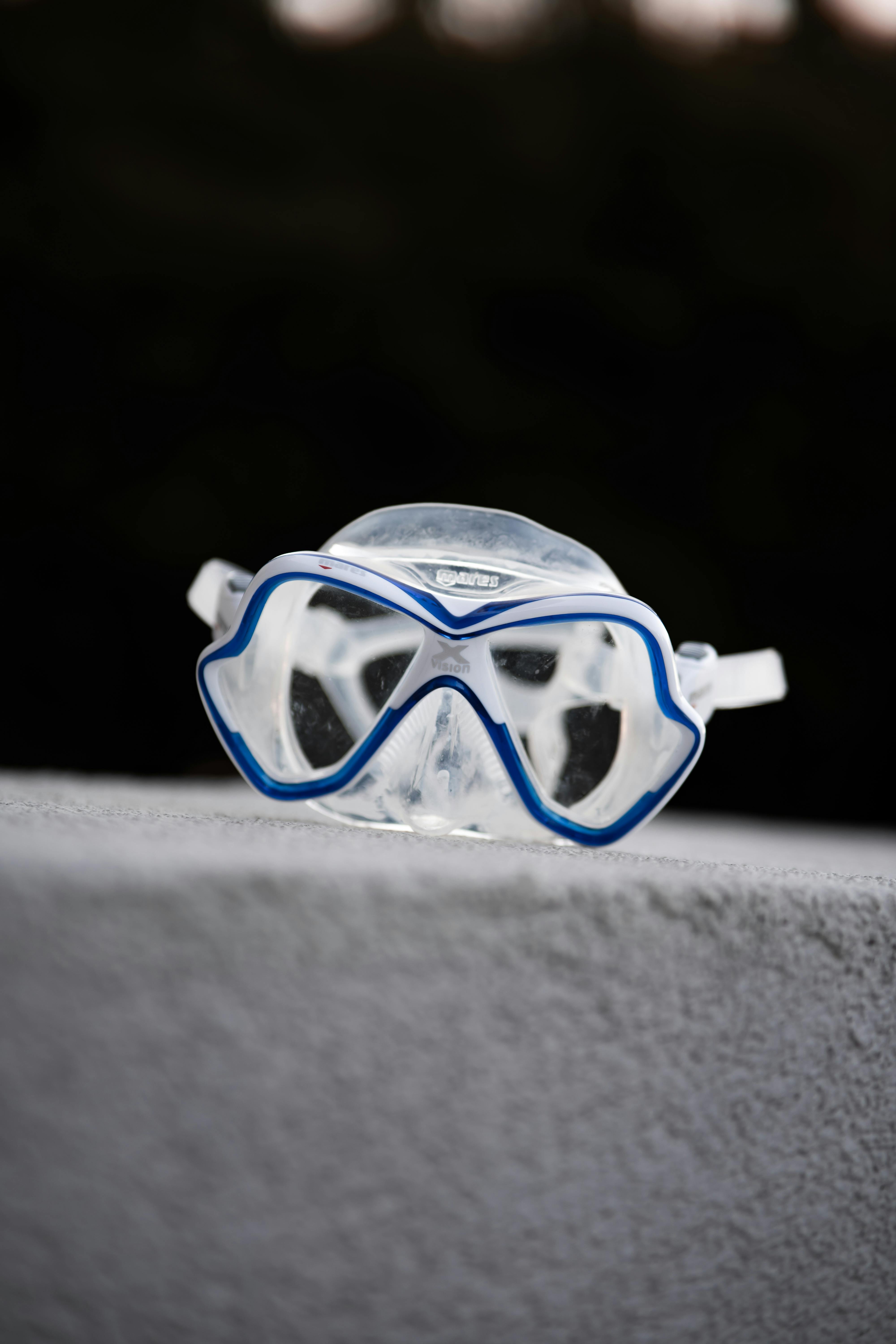 White Diving Mask · Free Stock Photo