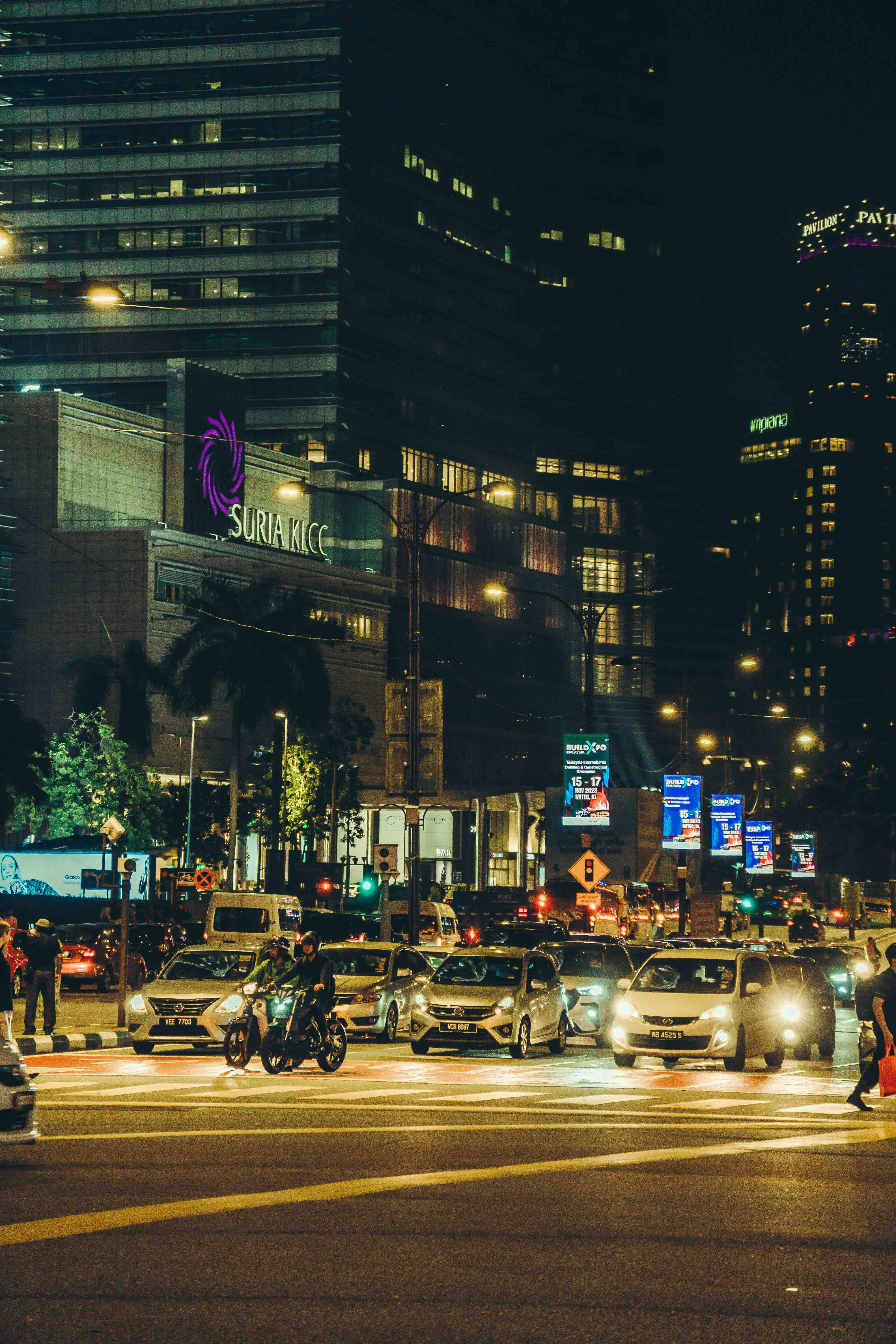 Cars At Night Photos, Download The BEST Free Cars At Night Stock Photos ...