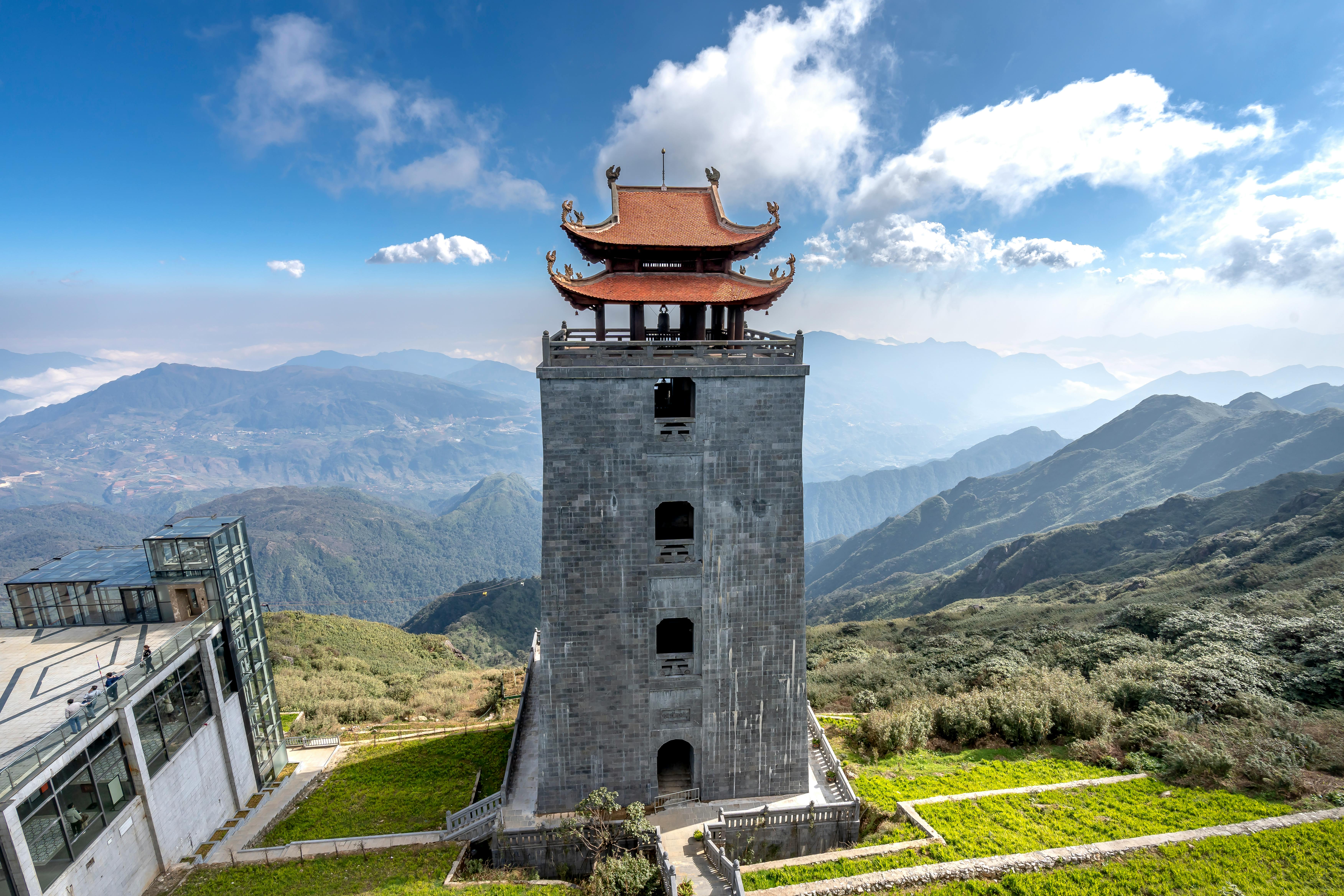 Van Sam Restaurant on Mountain in Vietnam · Free Stock Photo