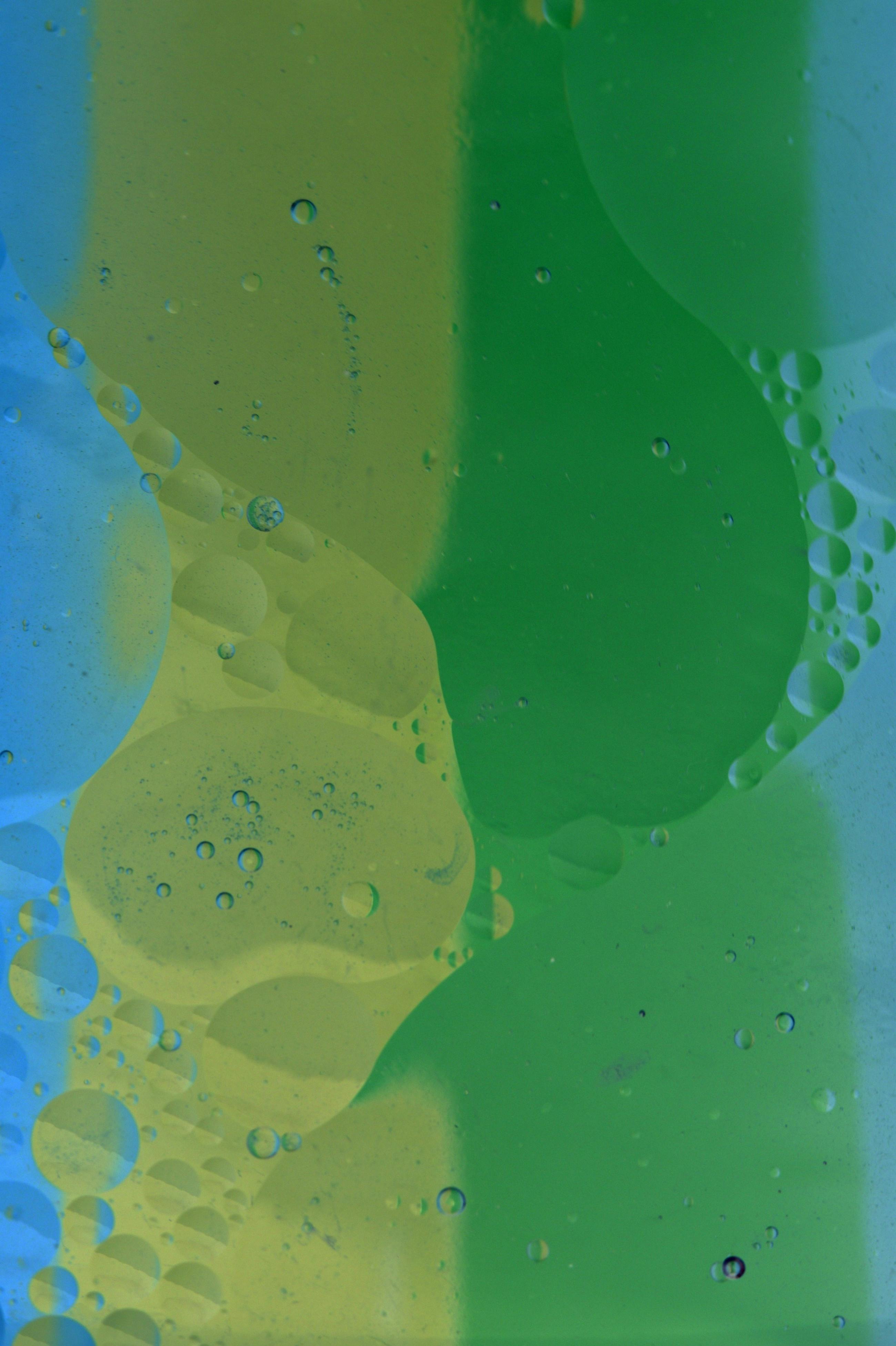 Green Shapes of Bubbles · Free Stock Photo