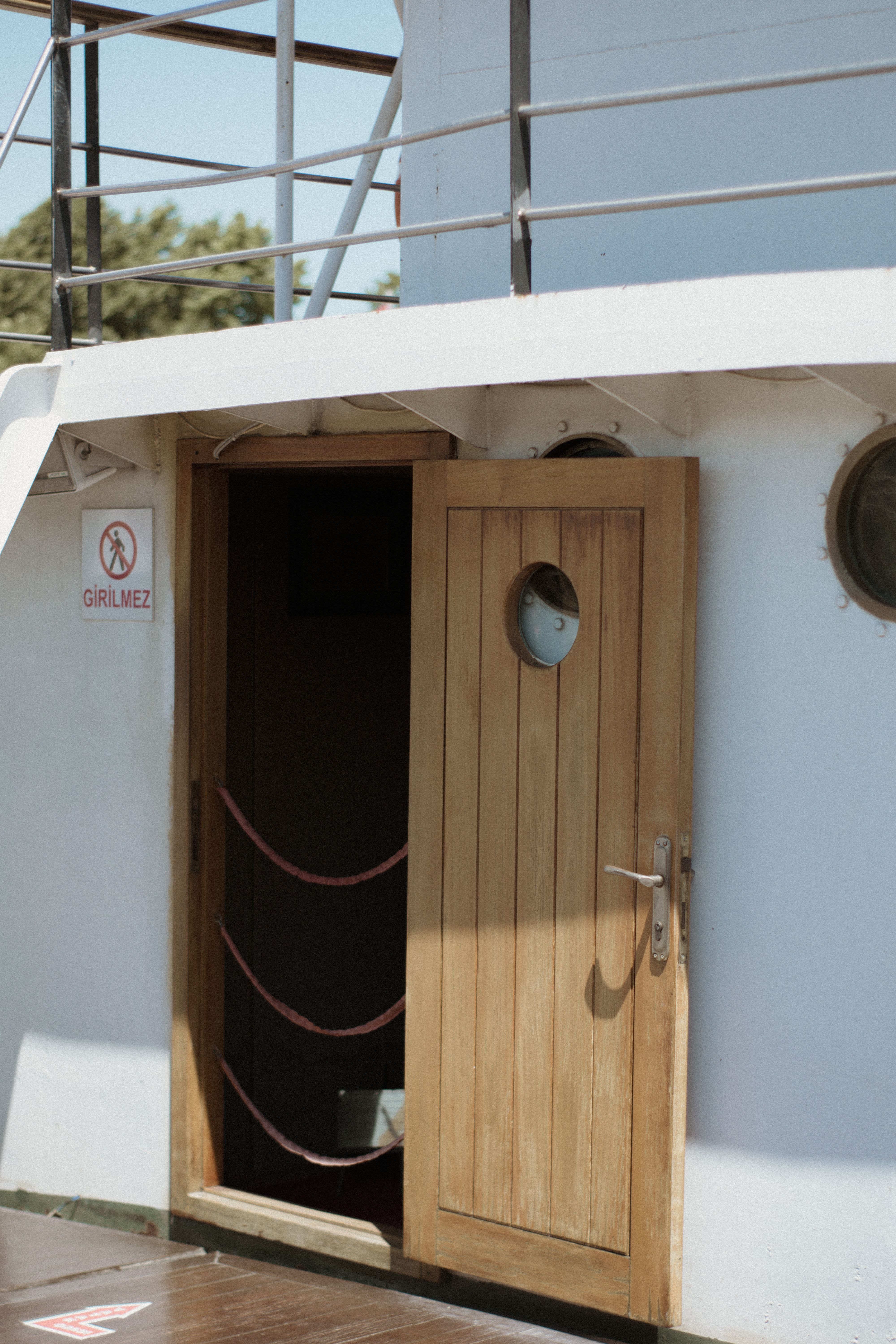 Open Door on Board of Ship · Free Stock Photo