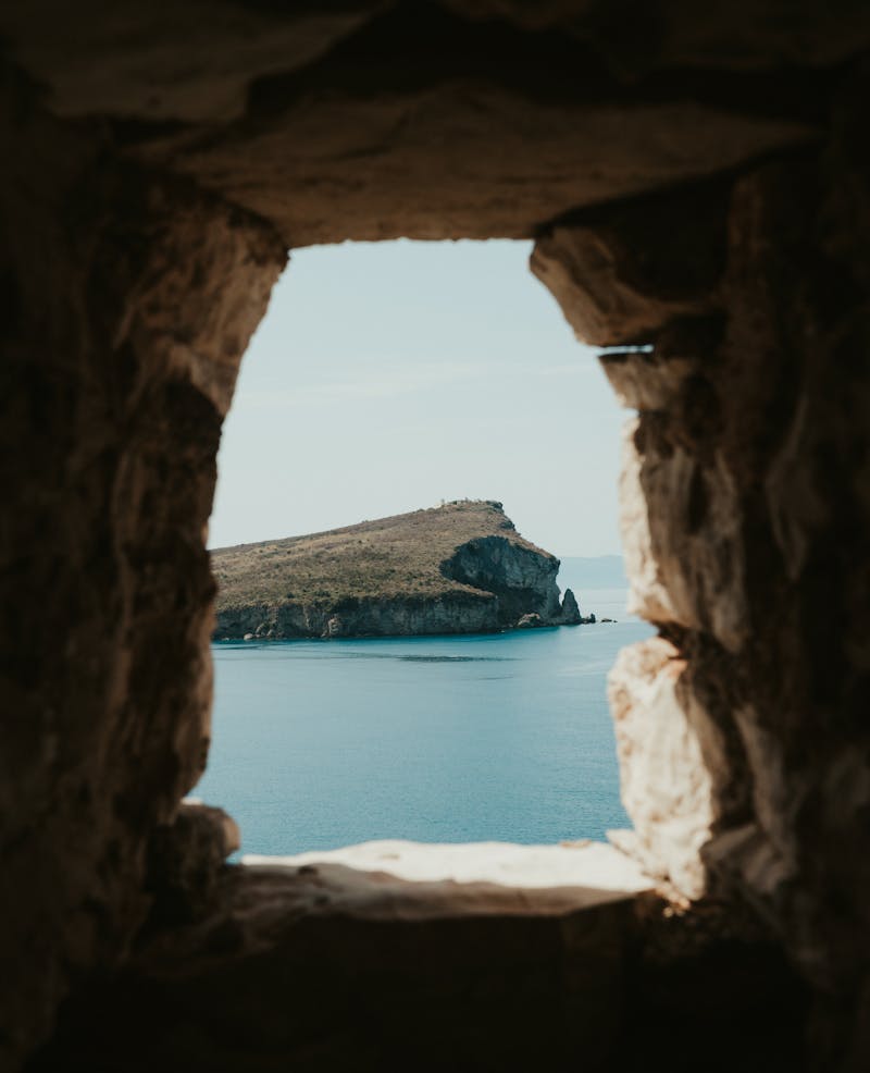 Stone Window Photos, Download The BEST Free Stone Window Stock Photos ...