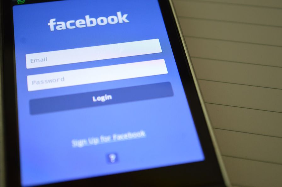 How to Spot and Report a Facebook Post Fake or Hoax Easily