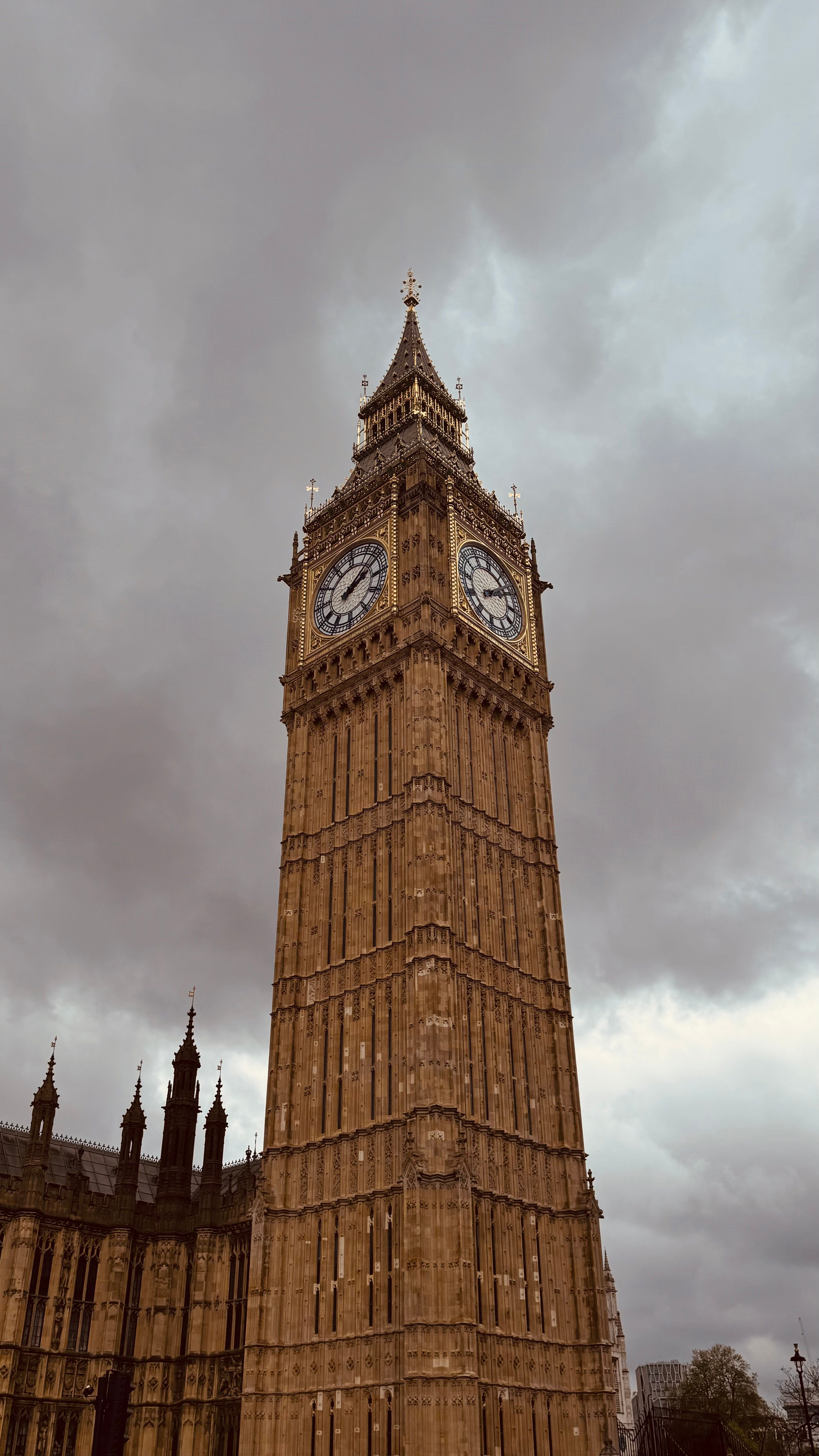 Queen Elizabeth Tower, London · Free Stock Photo