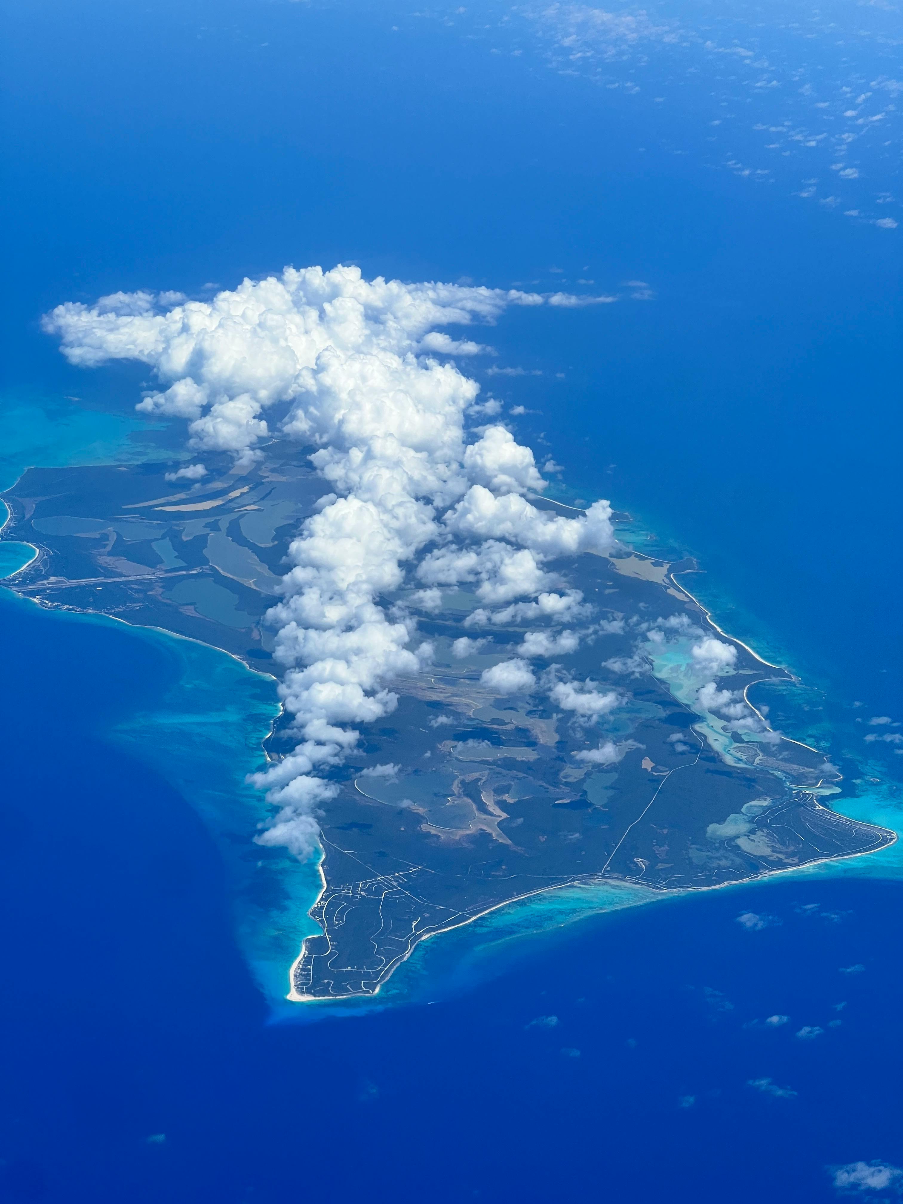 Cloud over Island on Ocean · Free Stock Photo