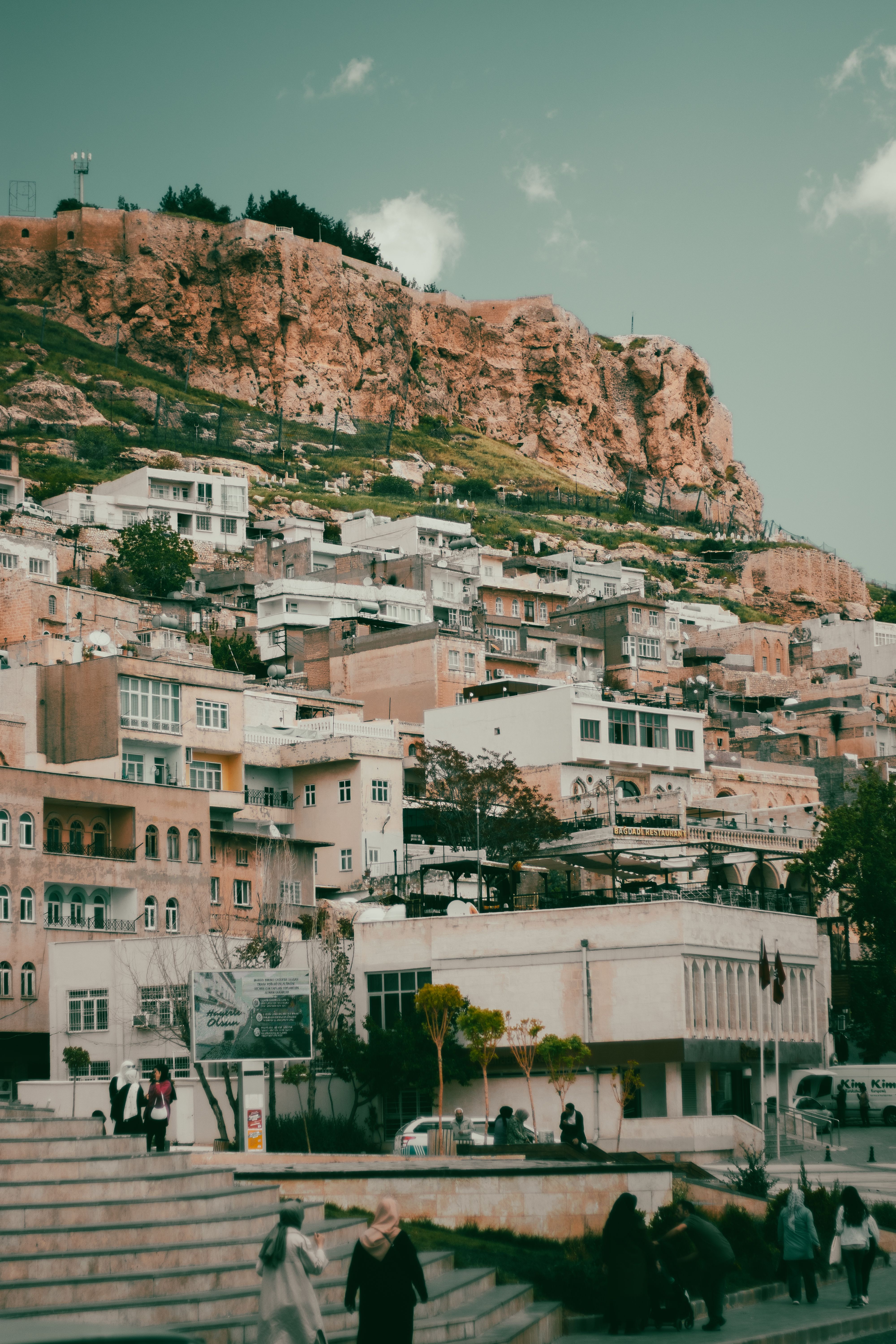 Houses in Town under Hill · Free Stock Photo