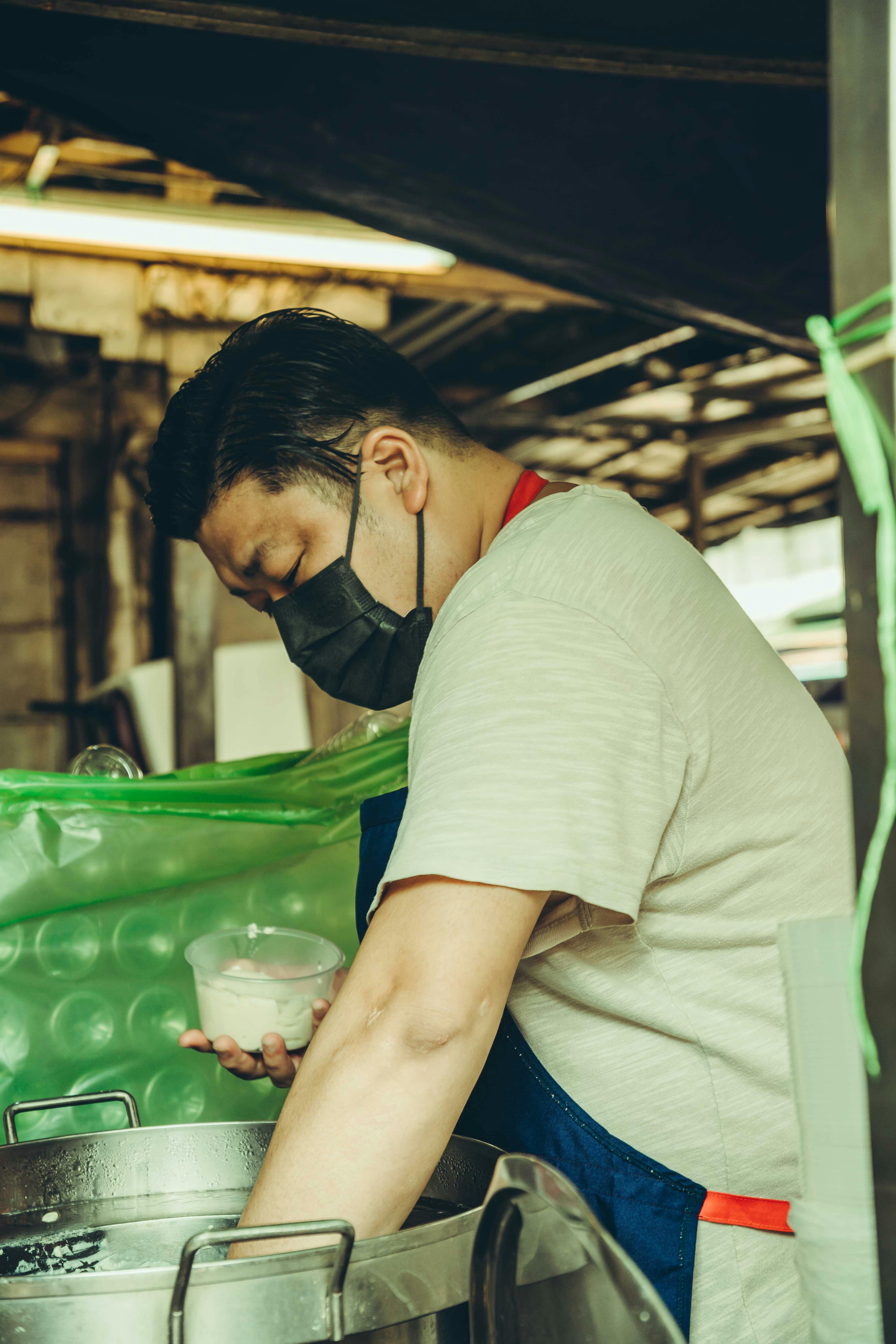 Food Handler Malaysia Photos, Download The BEST Free Food Handler ...