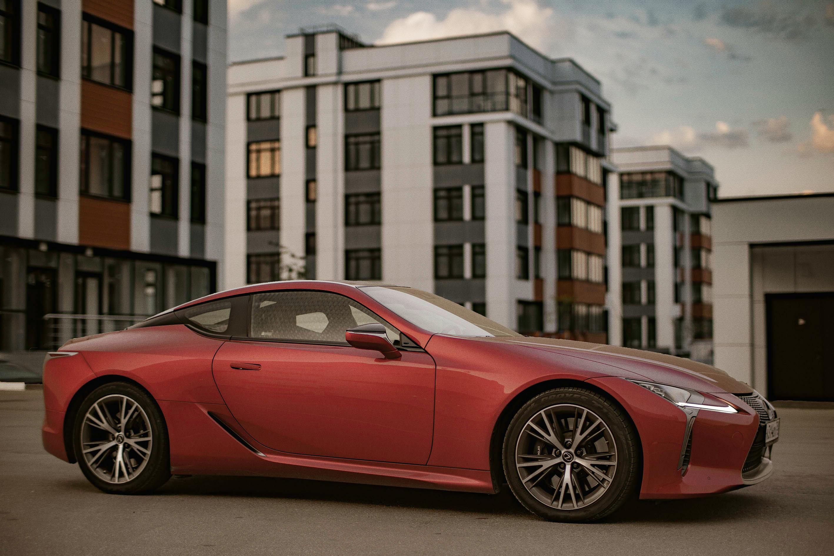 1000+ Rotes Auto Fotos Pexels · Kostenlose Stock-Fotos