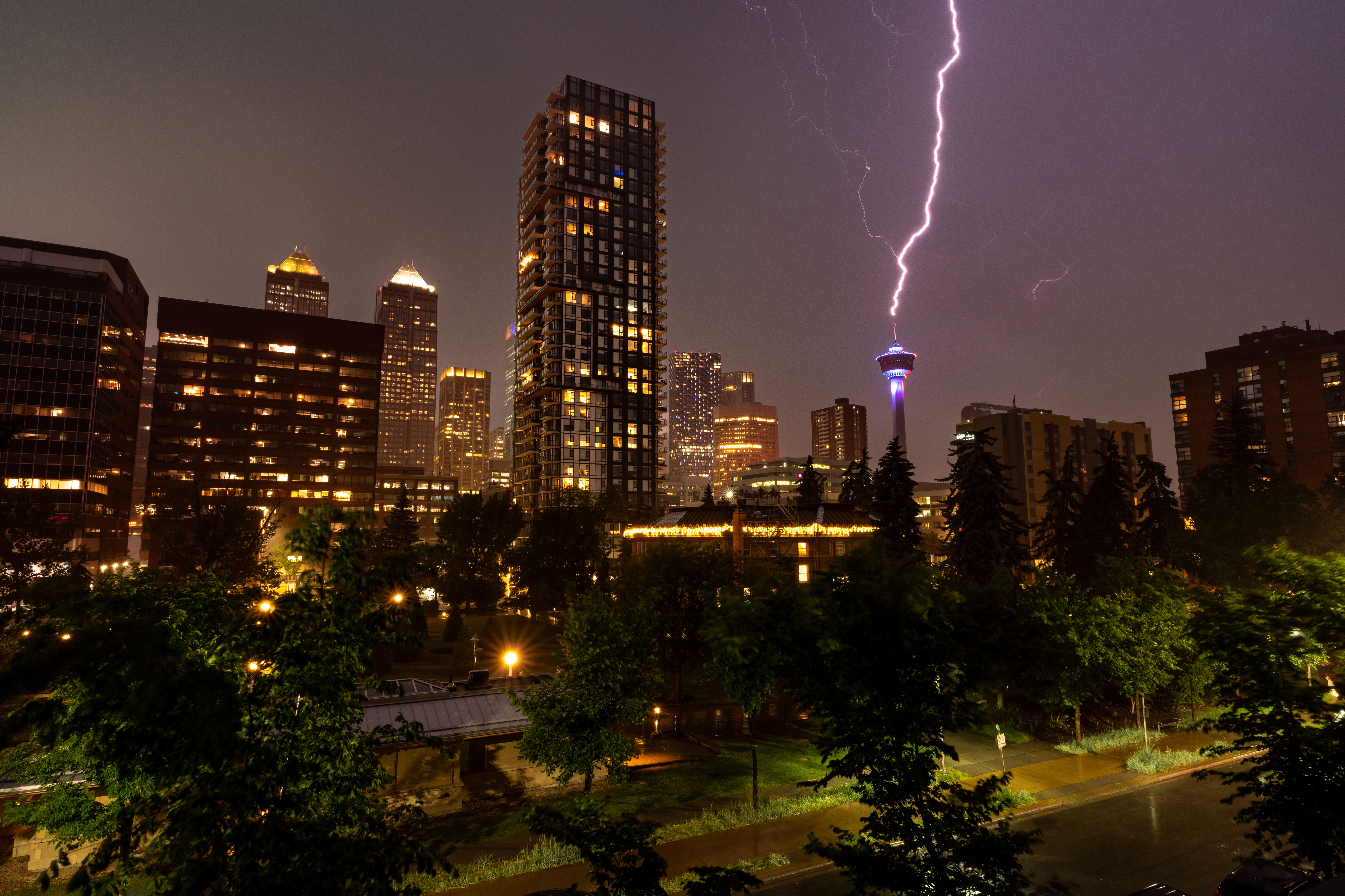 Lightning over City at Night · Free Stock Photo