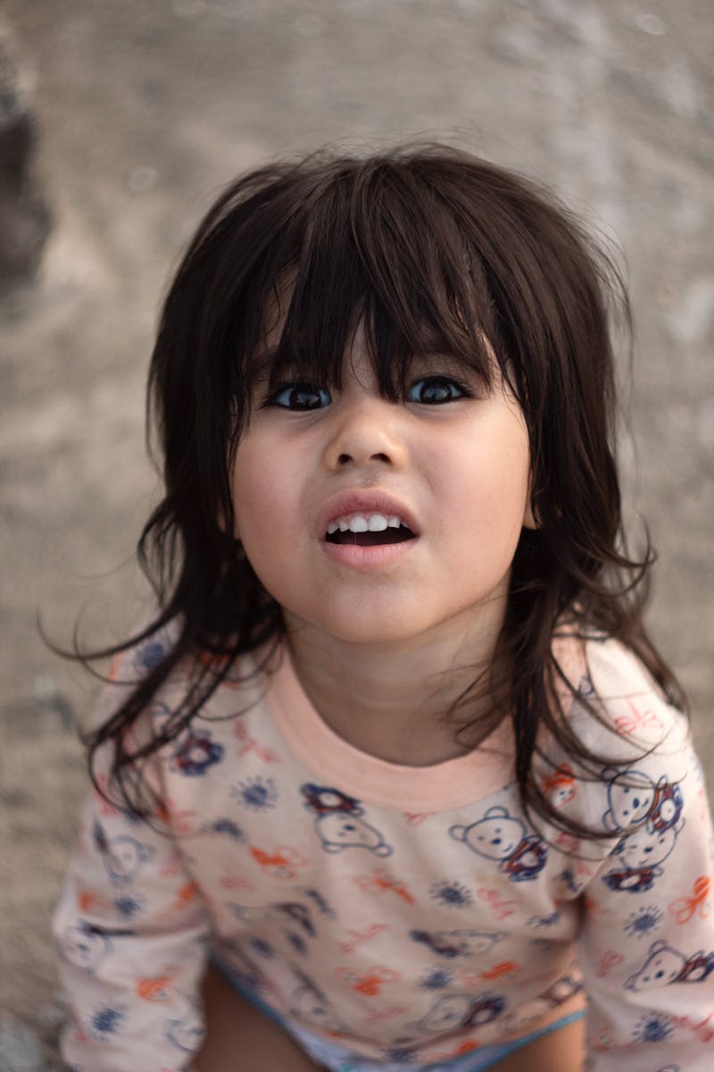 Little Girl With Brown Hair Photos, Download The BEST Free Little Girl ...