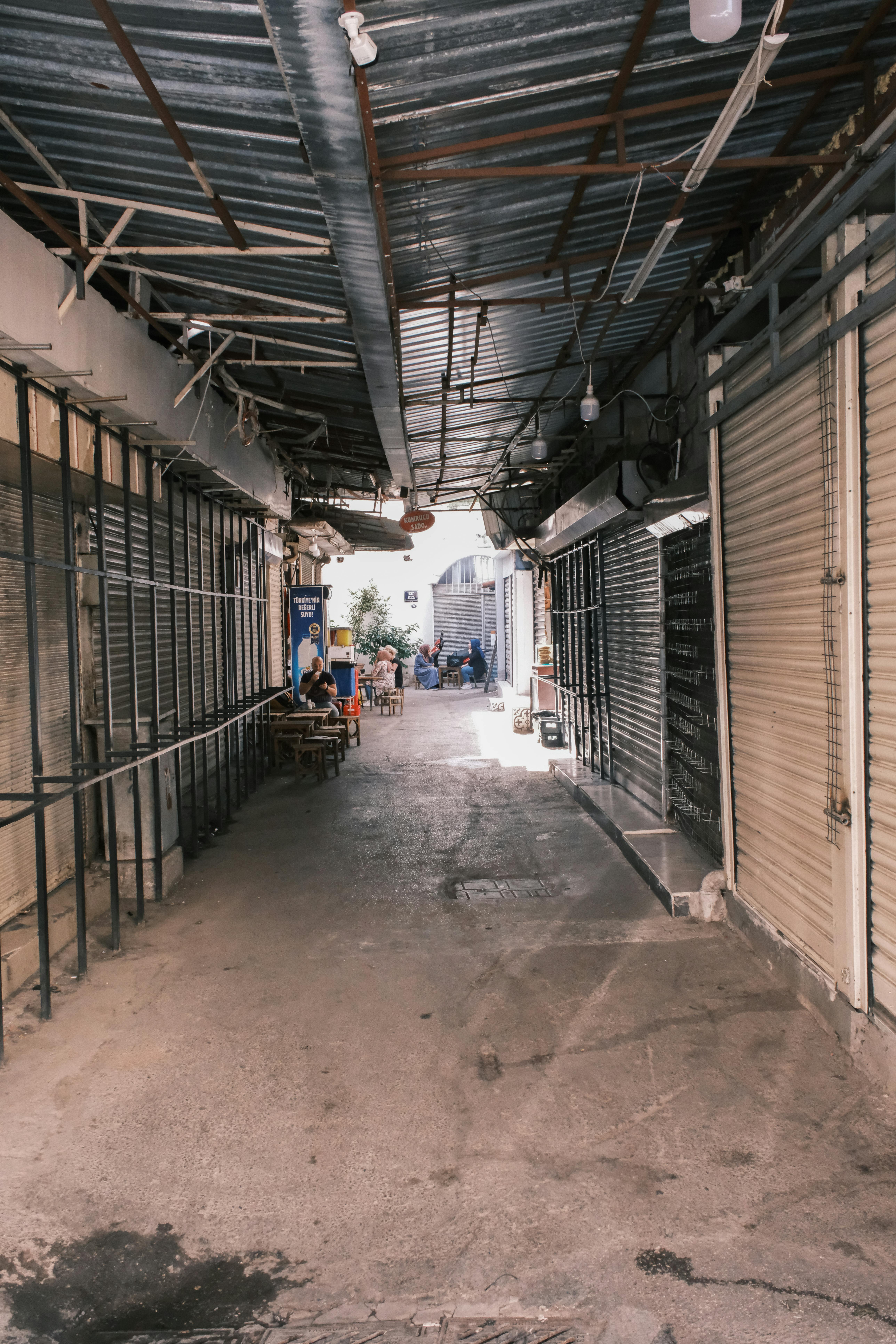 Alley with Closed Stores · Free Stock Photo