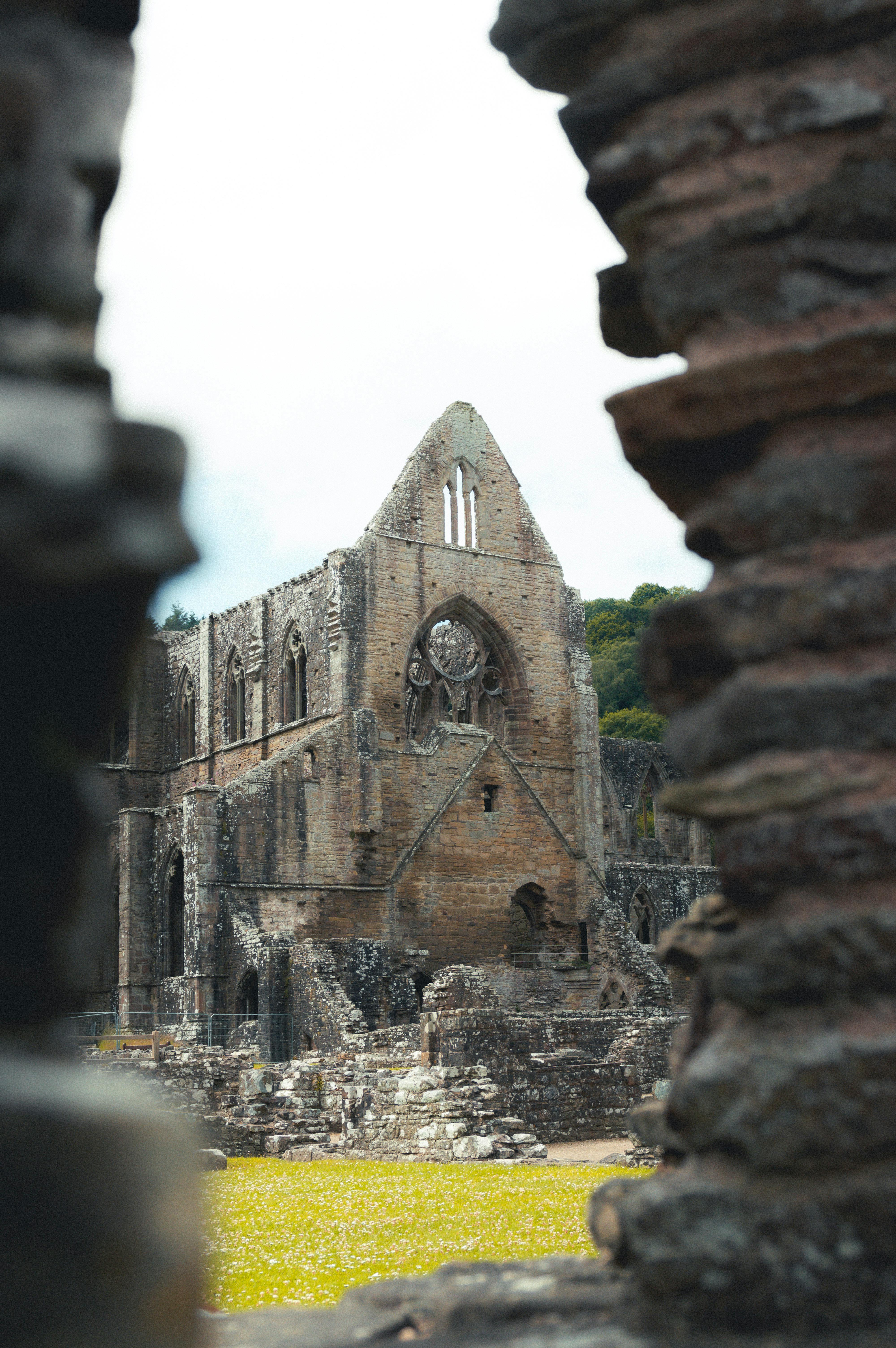 Ruins of the Tintern Abbey · Free Stock Photo