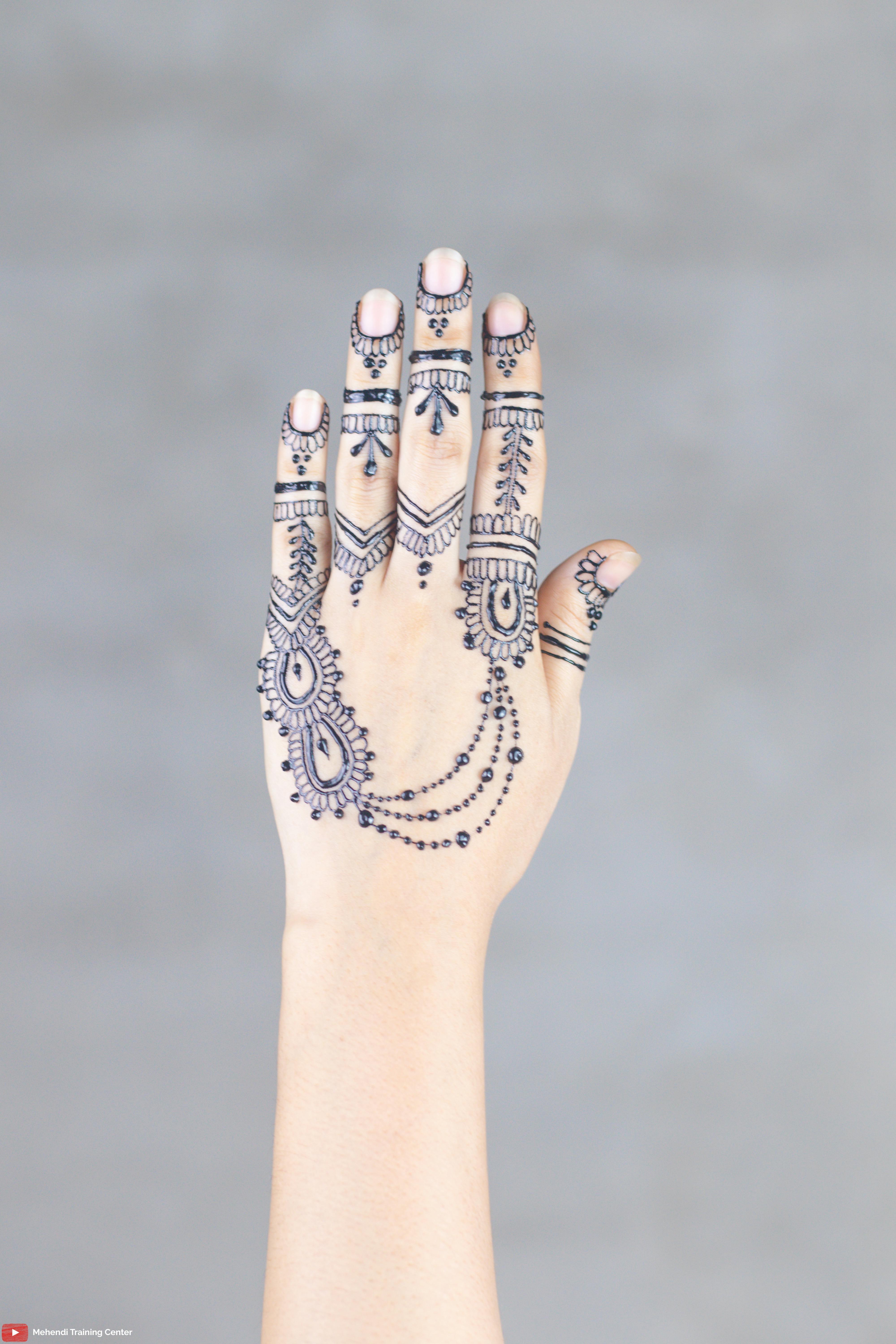 Free stock photo of arabic mehndi, arabic mehndi design, butterfly tattoo