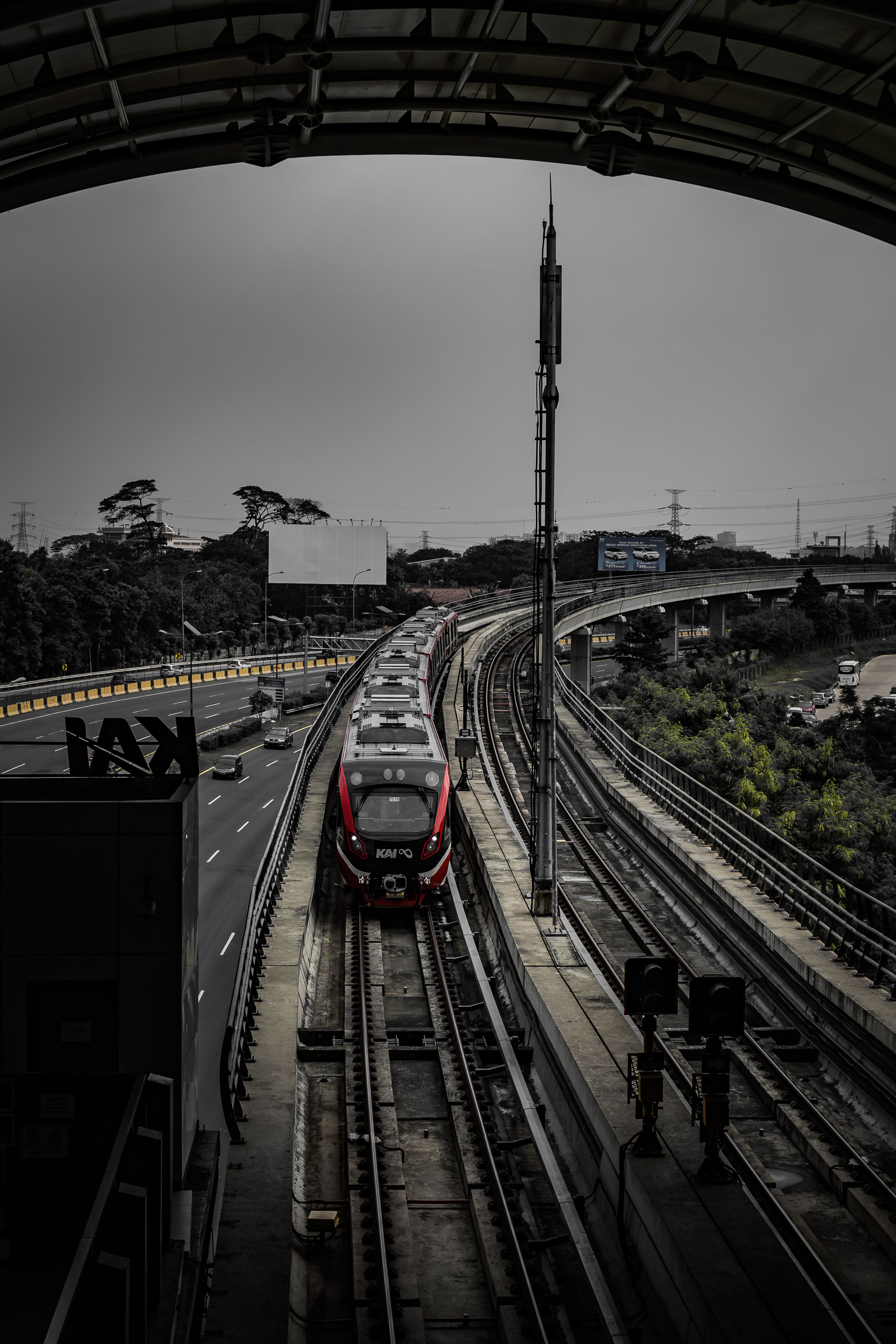 Subway Train Approaching a Station · Free Stock Photo
