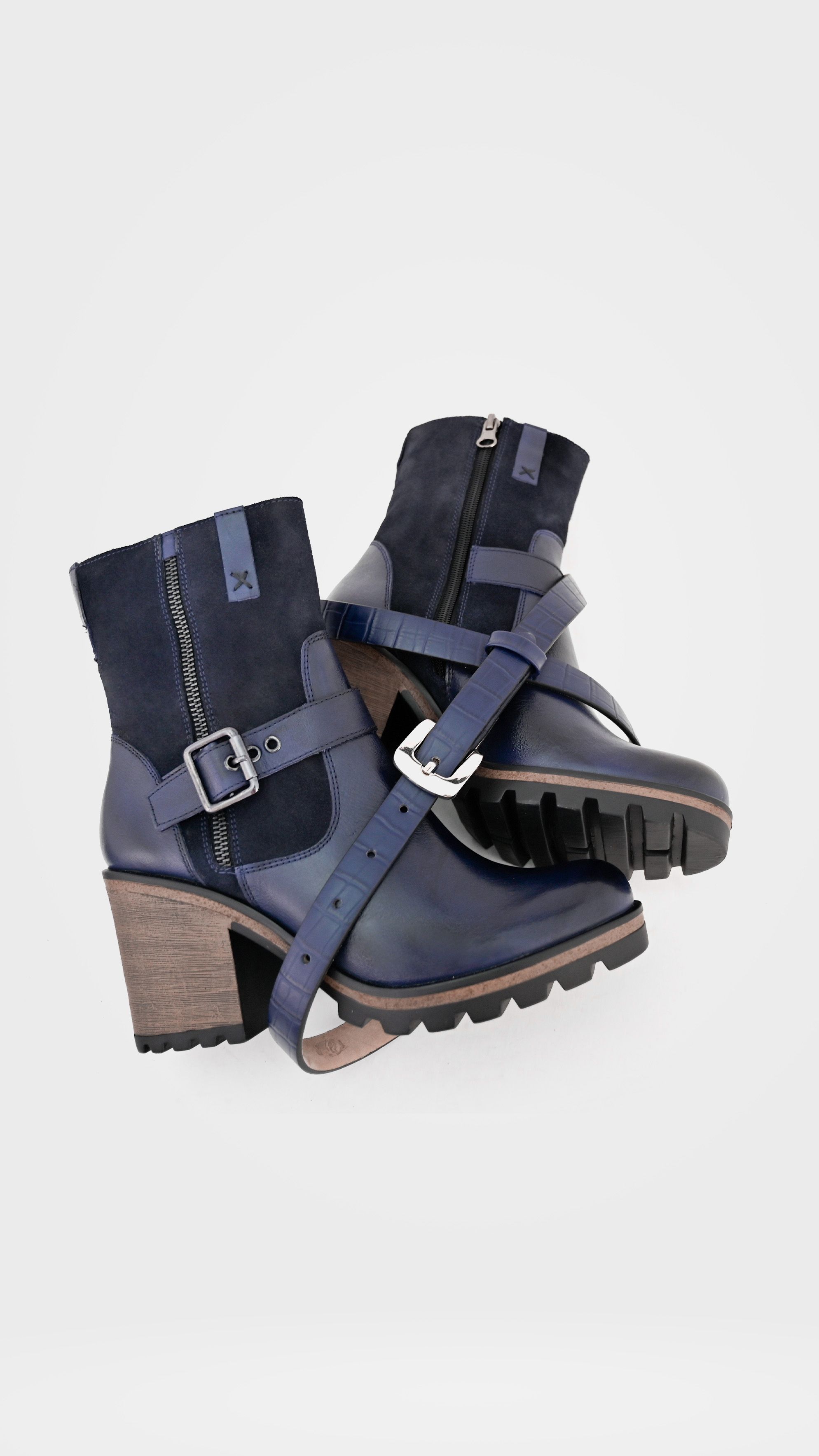 Boots and Belt · Free Stock Photo