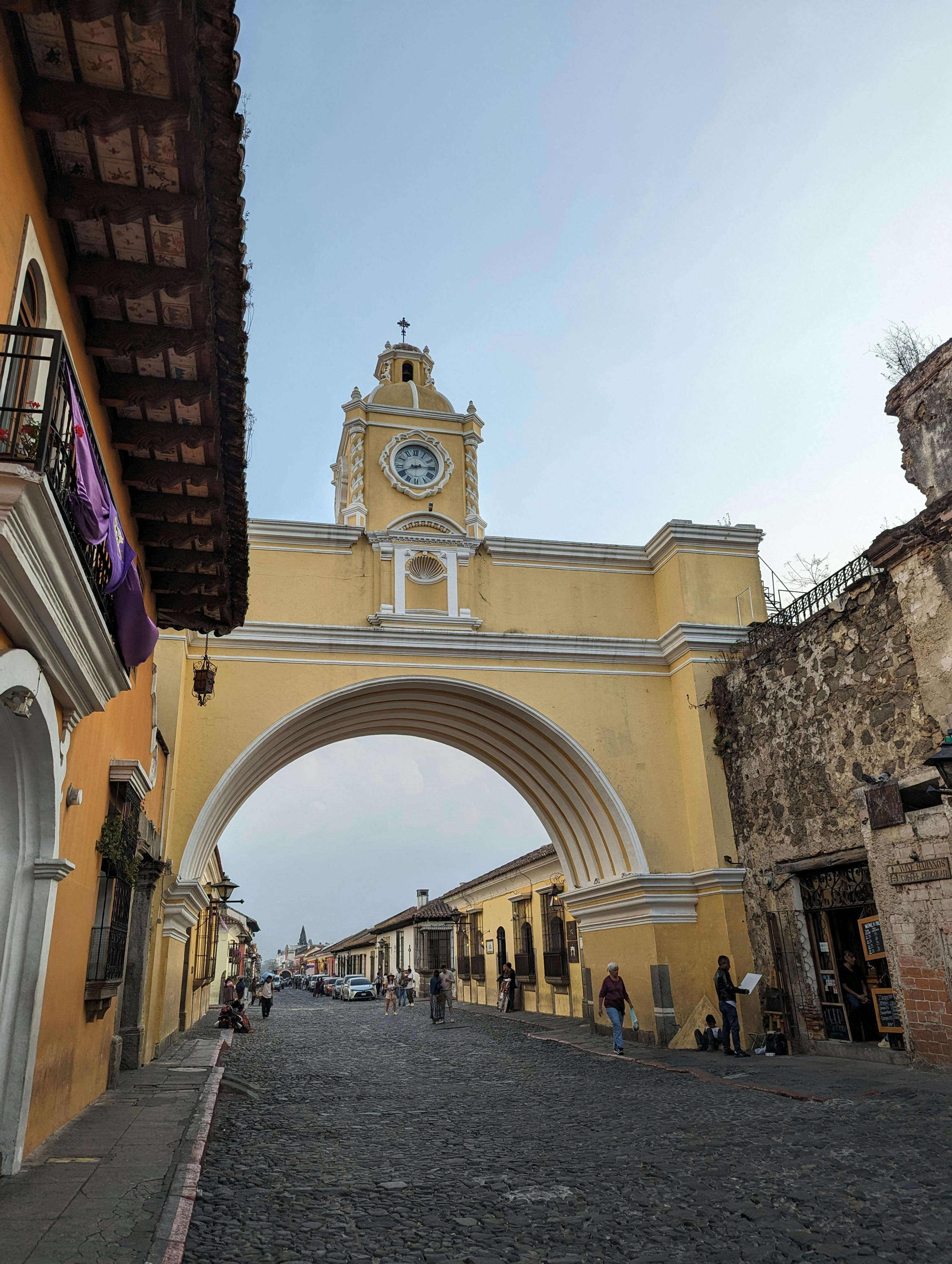 The Santa Catalina Arch in Antigua Guatemala, Guatemala · Free Stock Photo