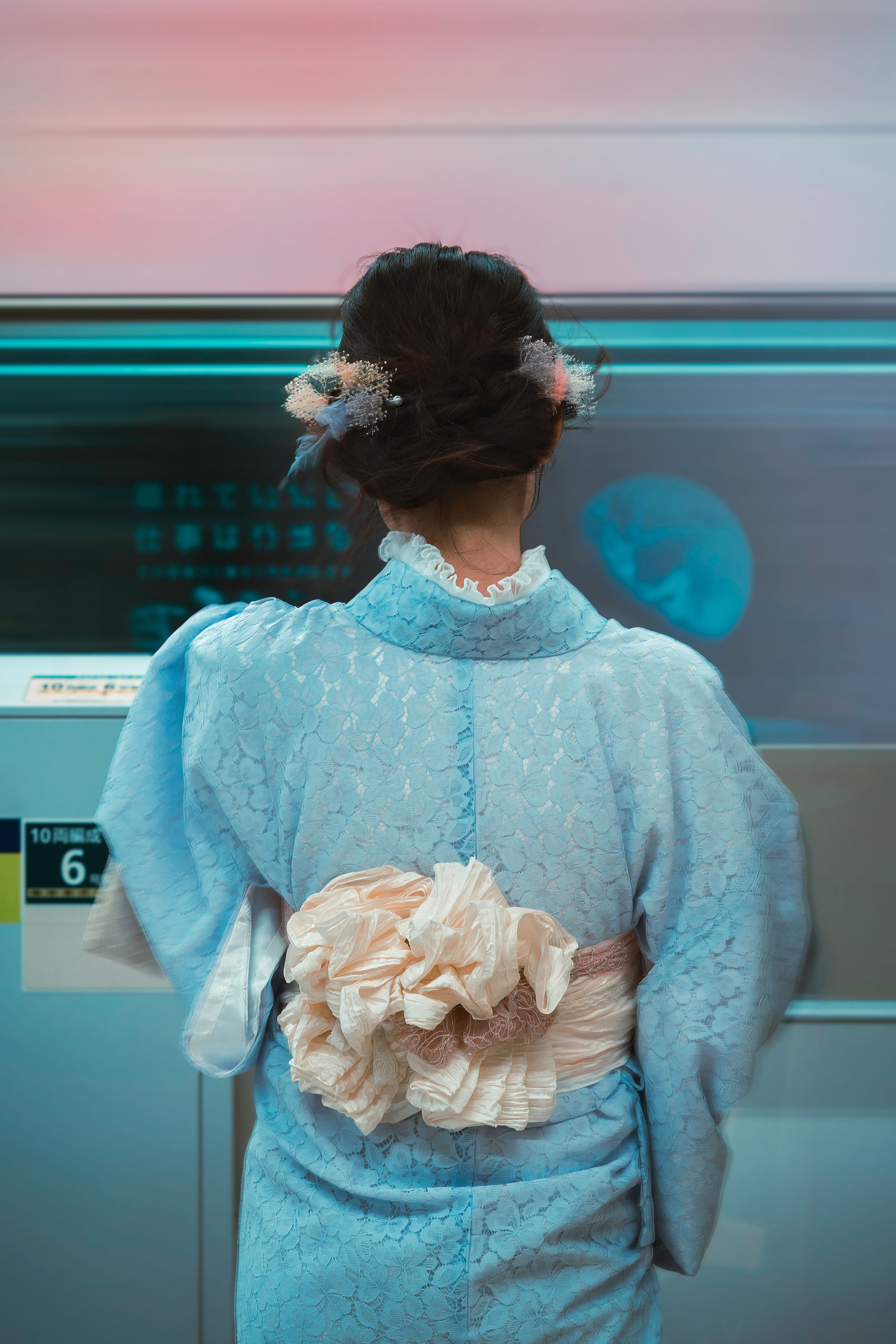 Kimono and speeding train · Free Stock Photo