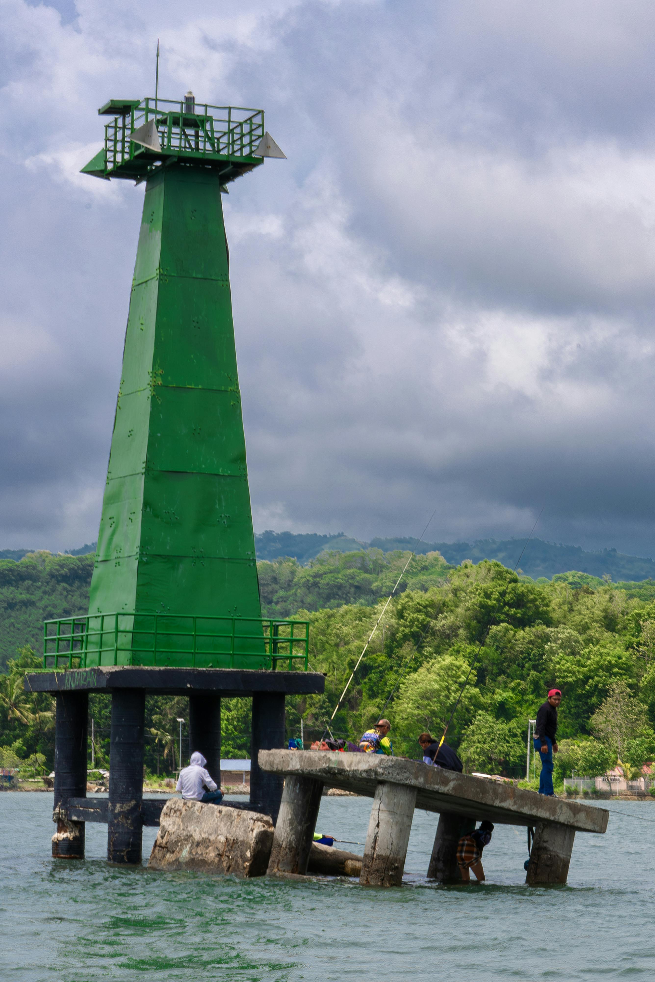 Green Lateral Mark · Free Stock Photo