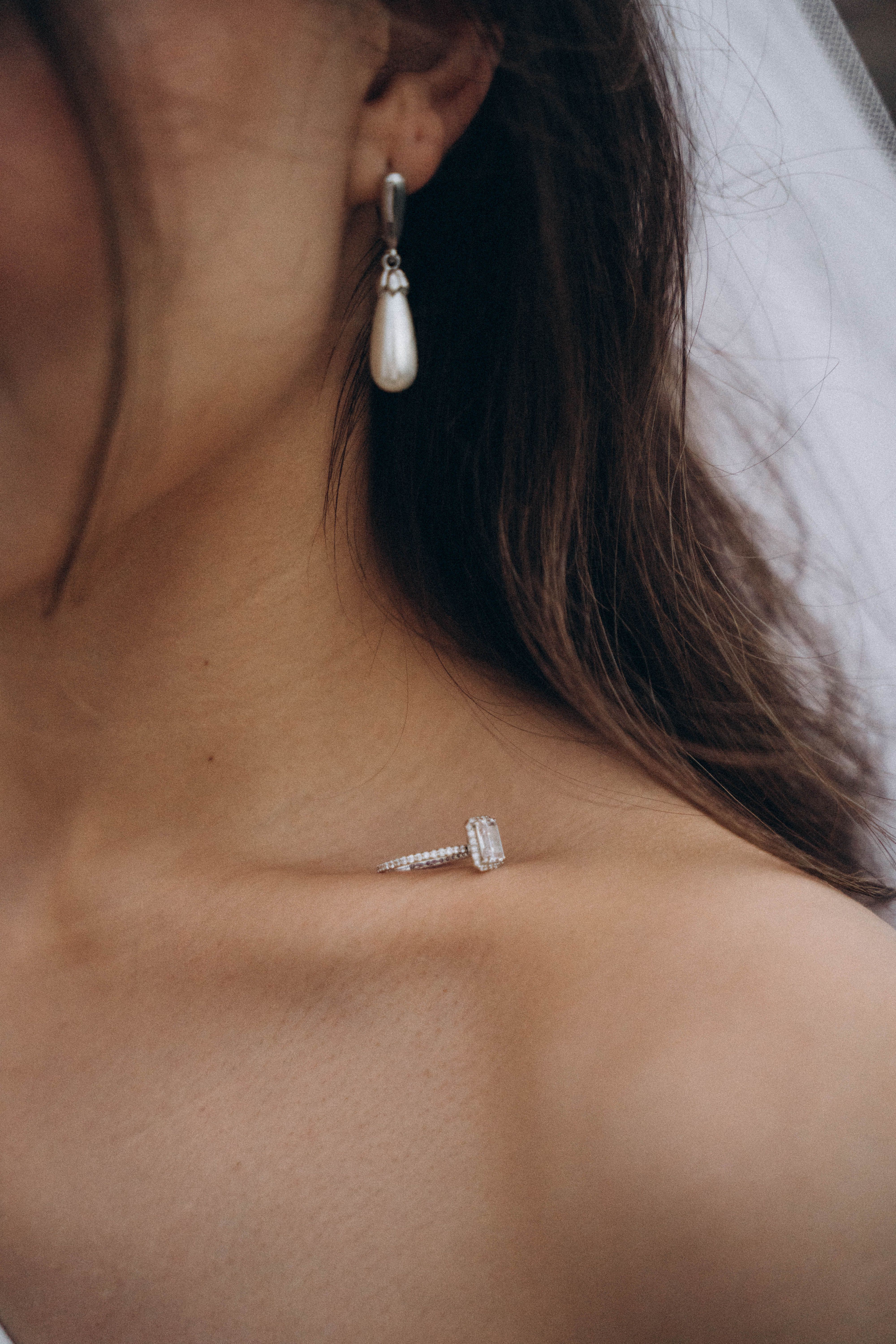 Close-up of a Diamond Ring on the Bride Collarbone · Free Stock Photo