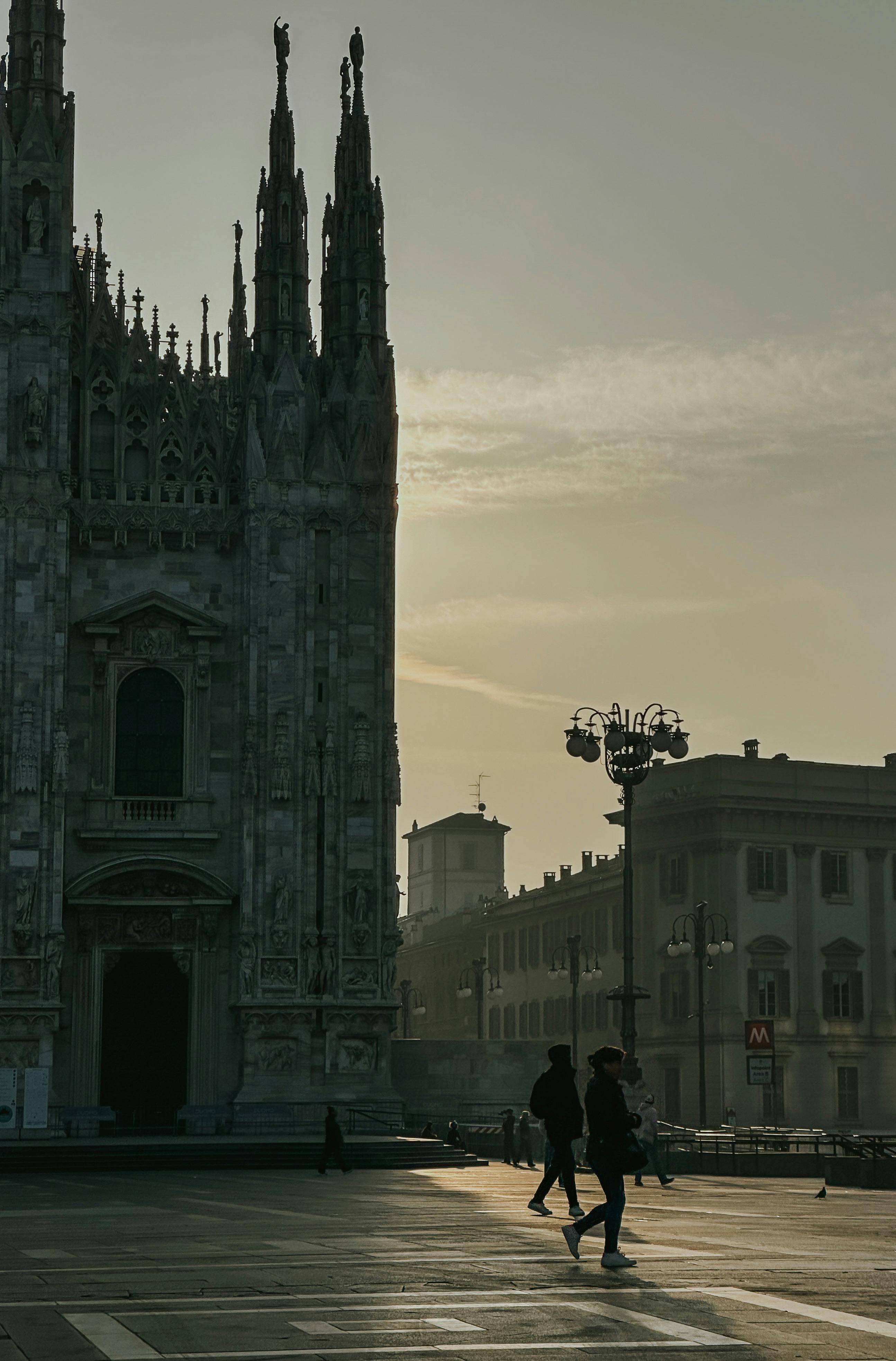 Stacja Milan Photos, Download The BEST Free Stacja Milan Stock Photos ...