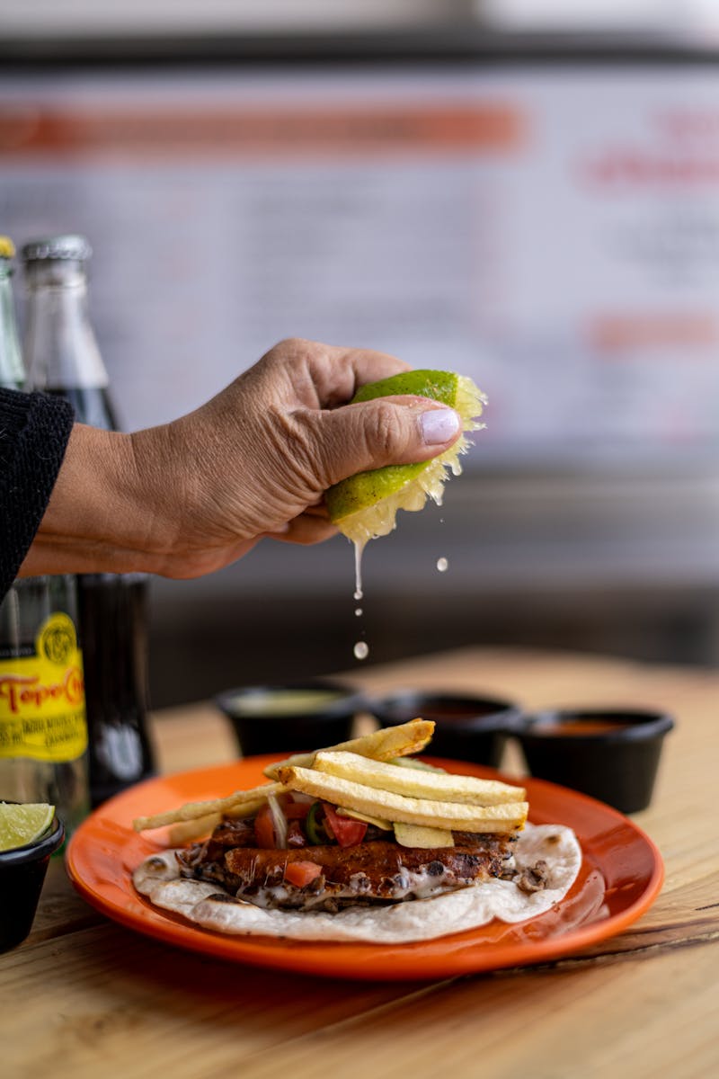 Tortilla Española Flip Photos, Download The BEST Free Tortilla Española ...