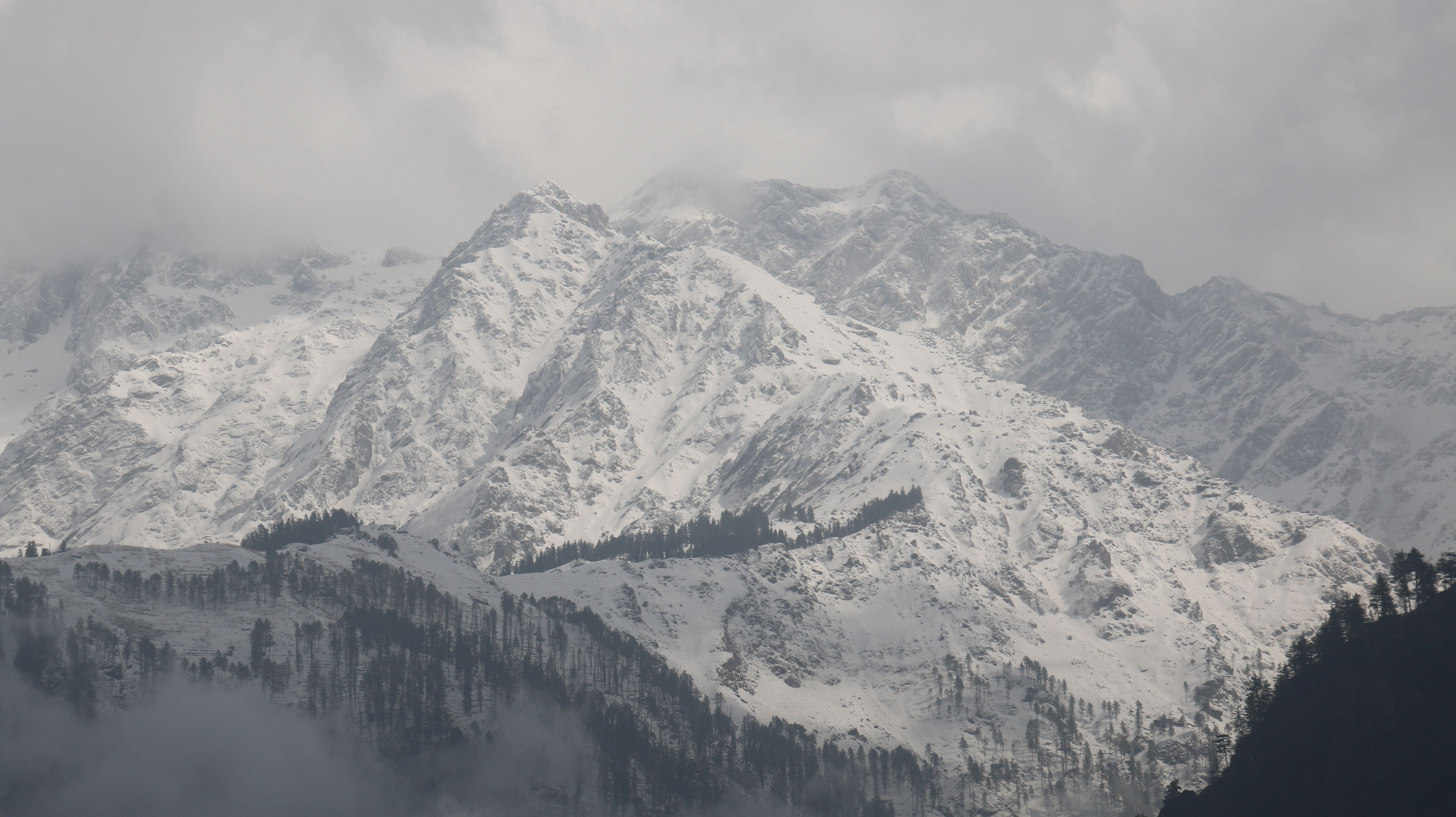 Mountain Valley Covered with Snow · Free Stock Photo