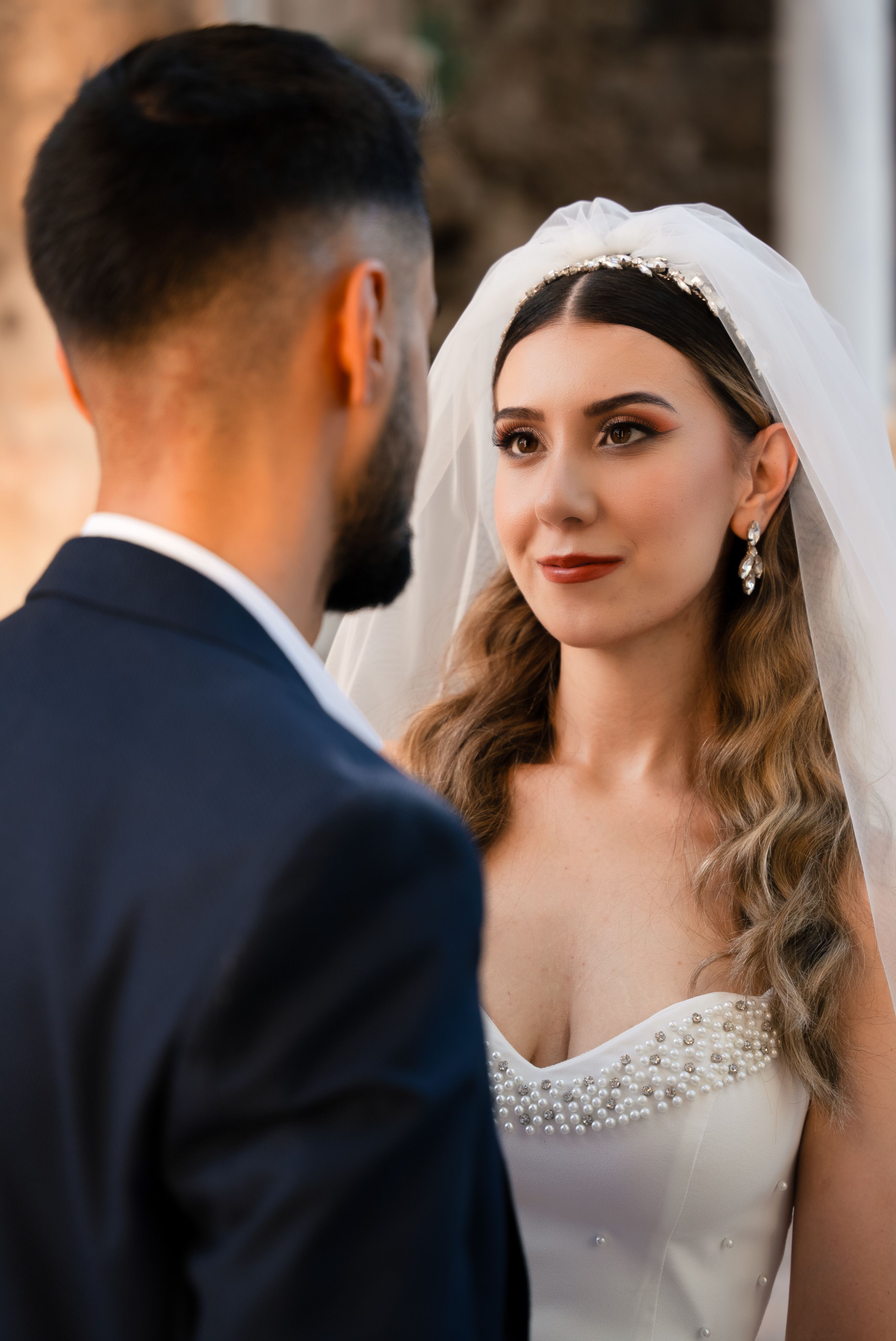 Bride Looking at Groom · Free Stock Photo