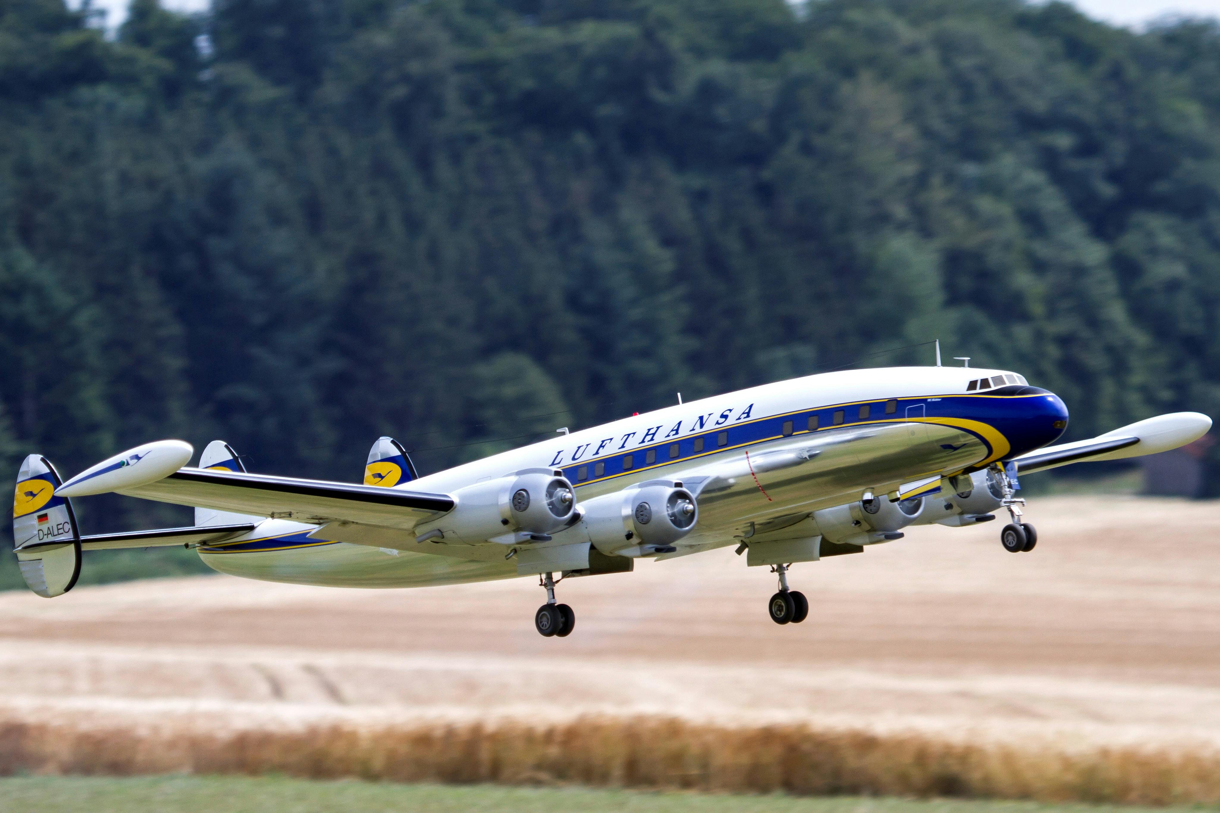 An Airplane Model Flying · Free Stock Photo