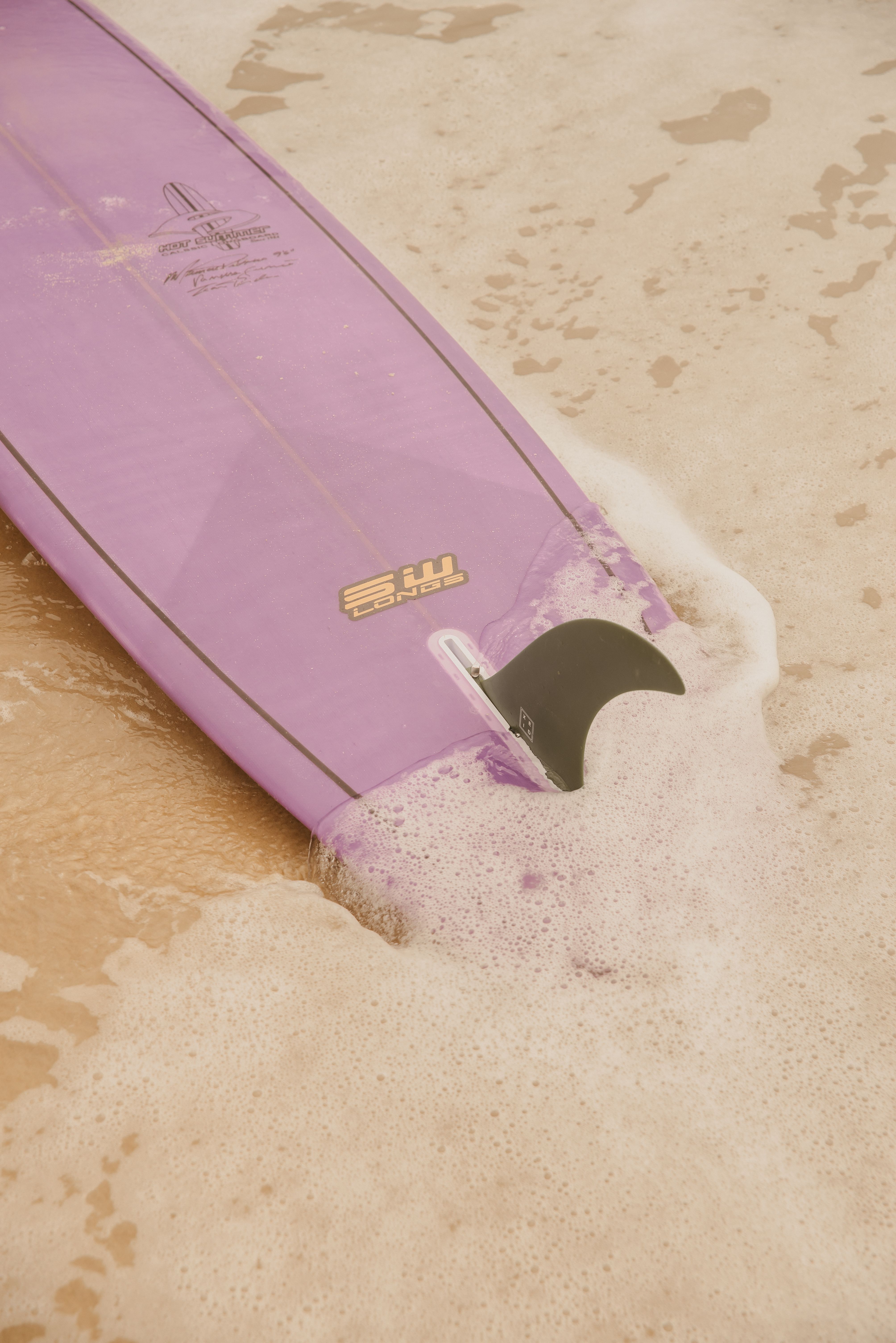 Purple Surfboard on the Beach · Free Stock Photo