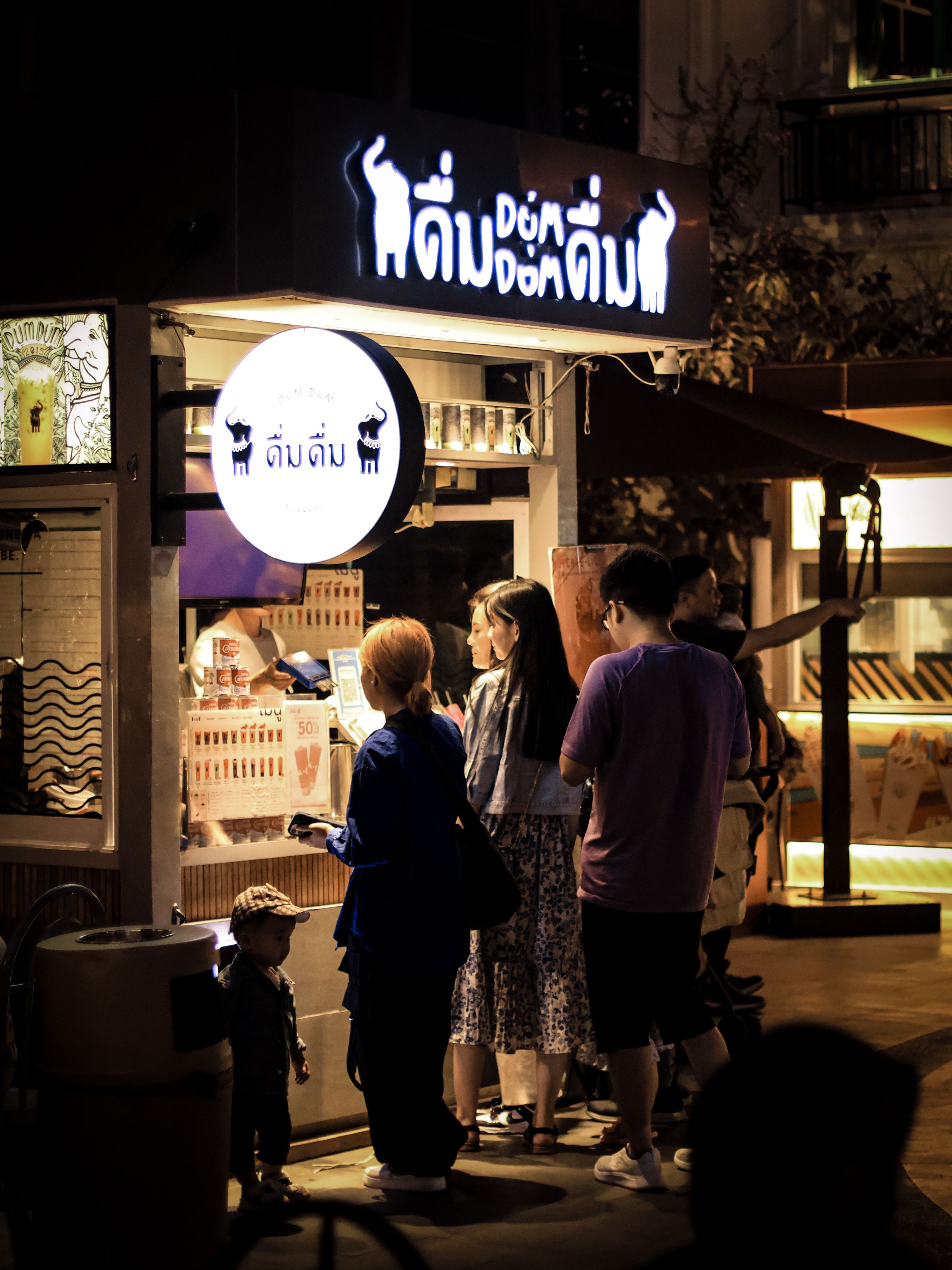People Walking on Stores · Free Stock Photo