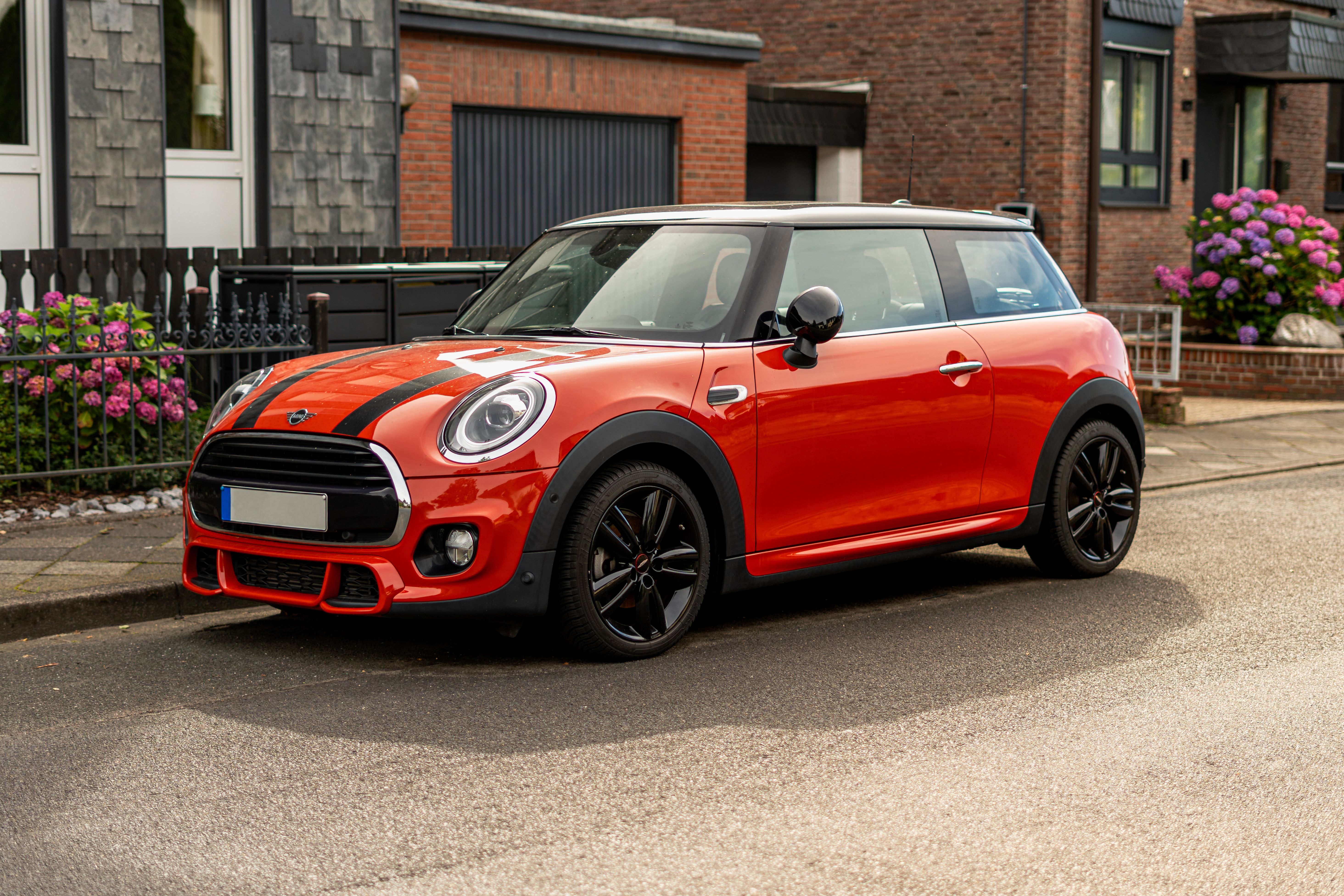 Mini Sin Photos, Download The BEST Free Mini Sin Stock Photos & HD Images