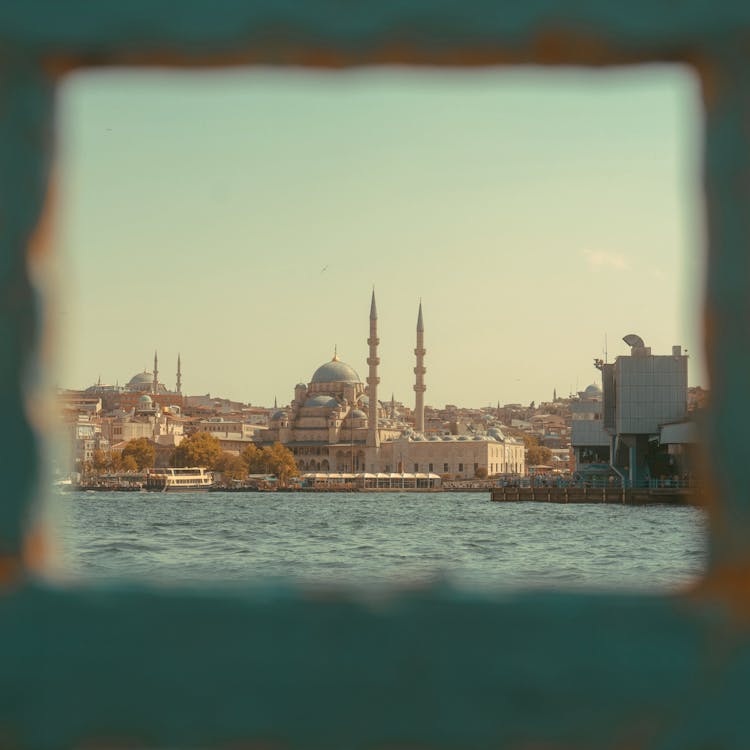 çerçeve: Yeni Caminin Karaköy İskelesinden Görünümü · Ücretsiz Stok ... çerçeve: Yeni Caminin Karaköy İskelesinden Görünümü · Ücretsiz Stok ...