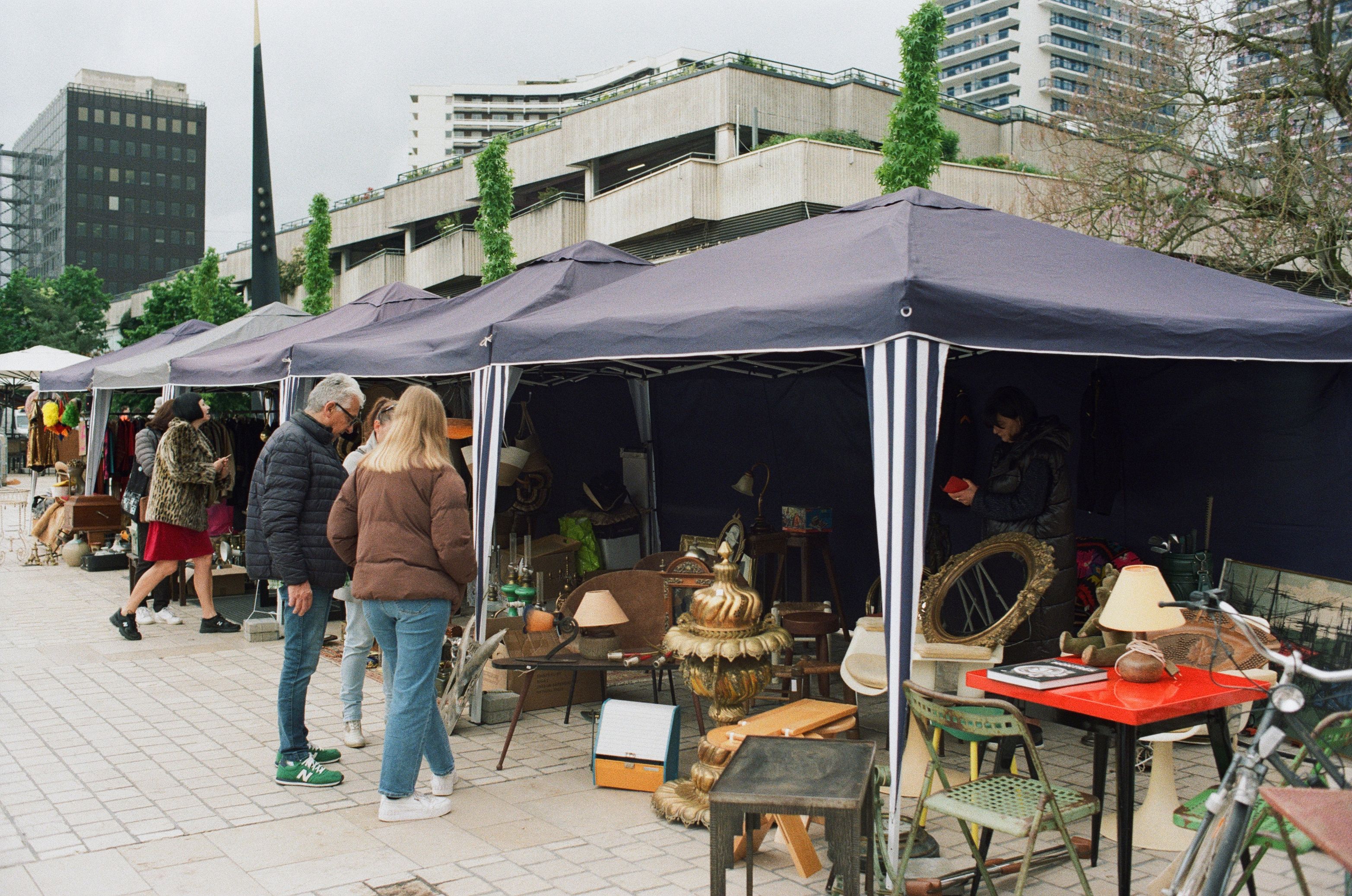 Market Stalls in a City · Free Stock Photo