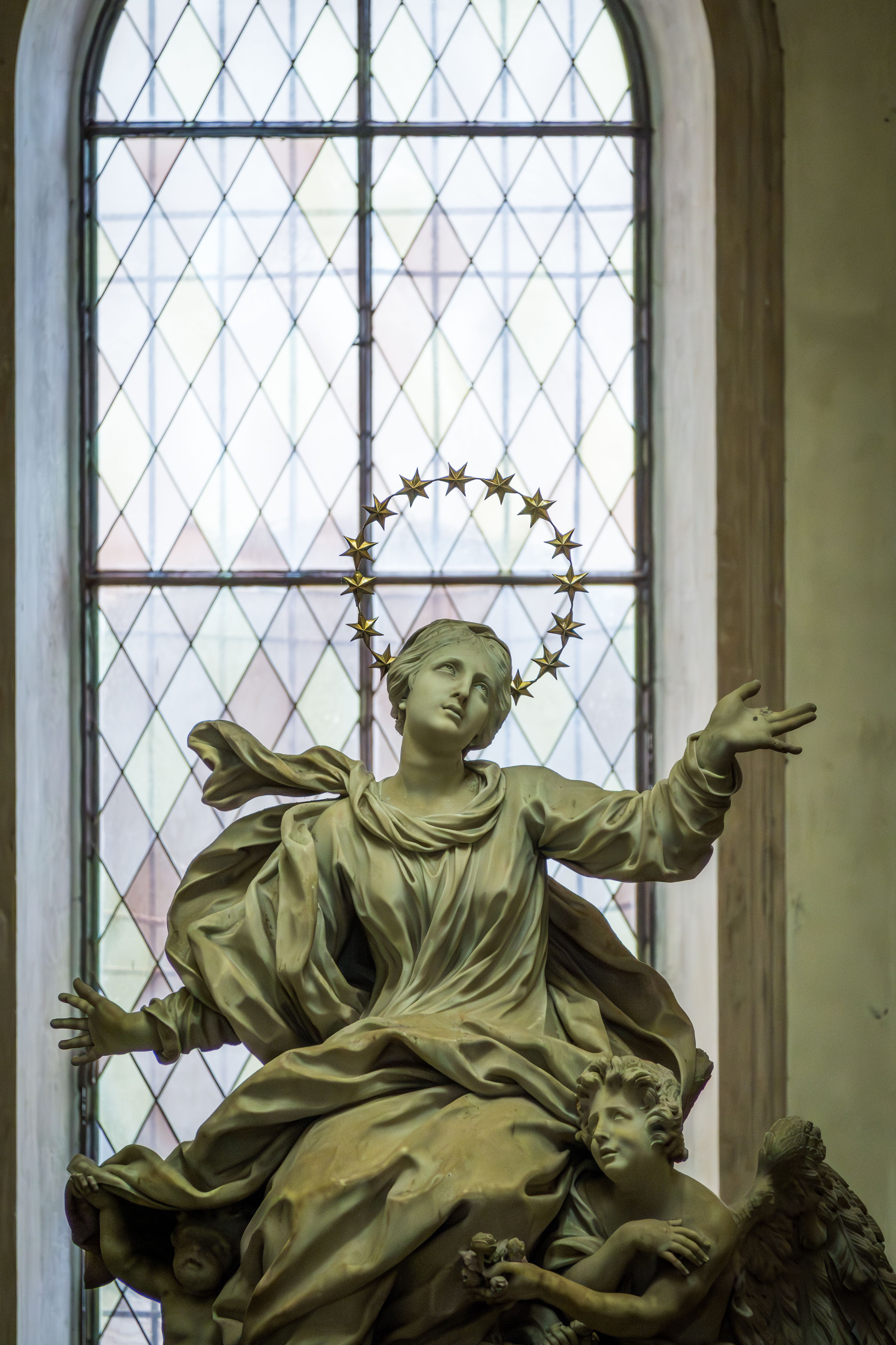 Statue of Saint in Church · Free Stock Photo