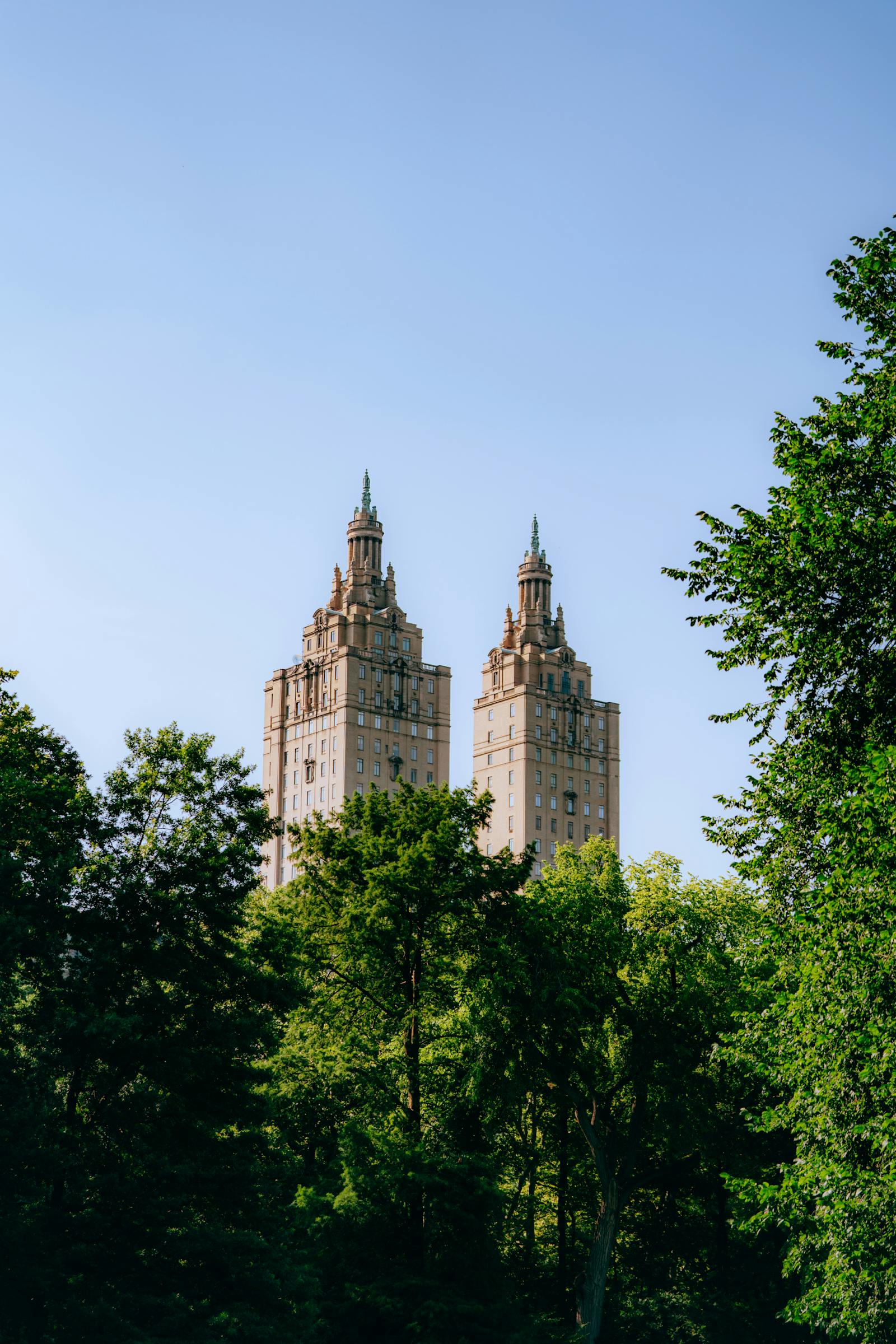 Twin Towers Photos, Download The BEST Free Twin Towers Stock Photos ...