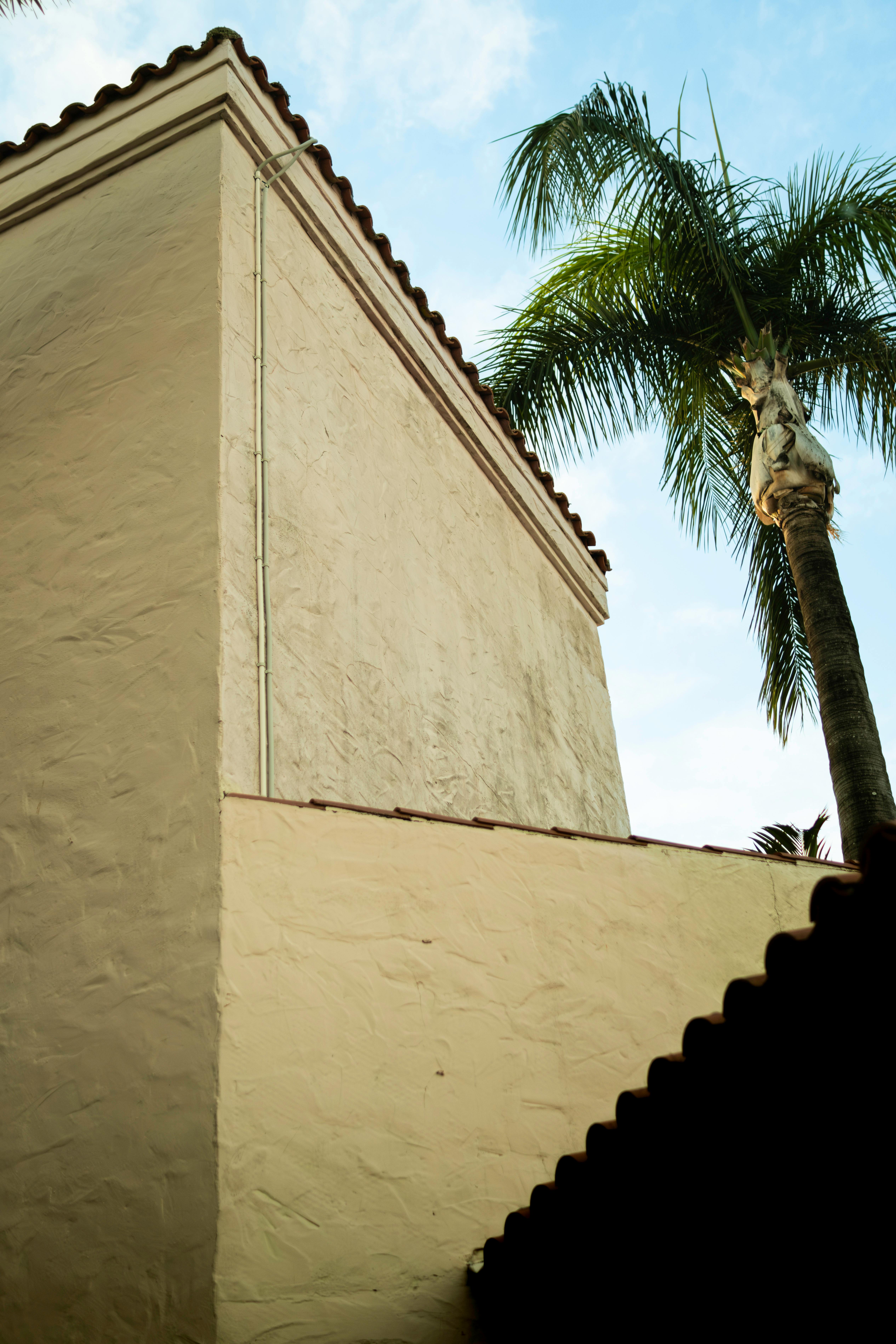 South American style building · Free Stock Photo