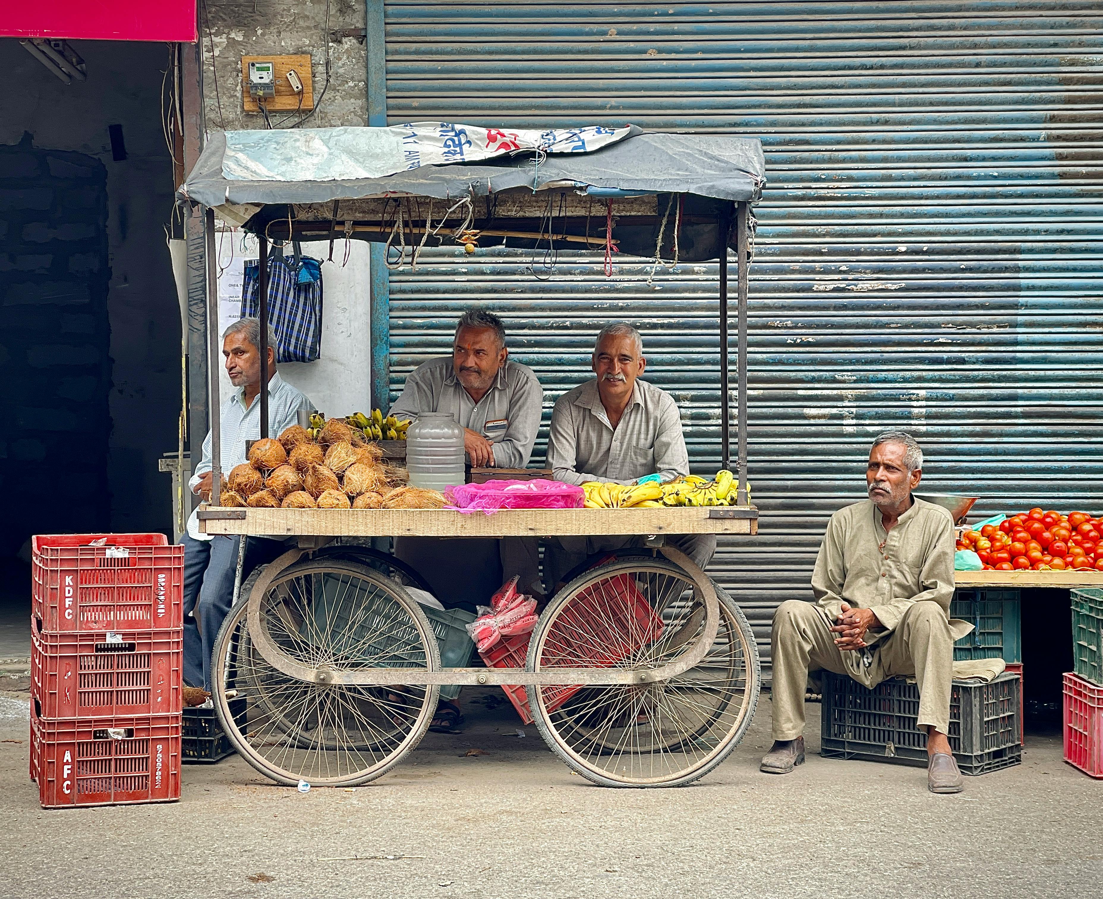 People In Market Photos, Download The BEST Free People In Market Stock ...